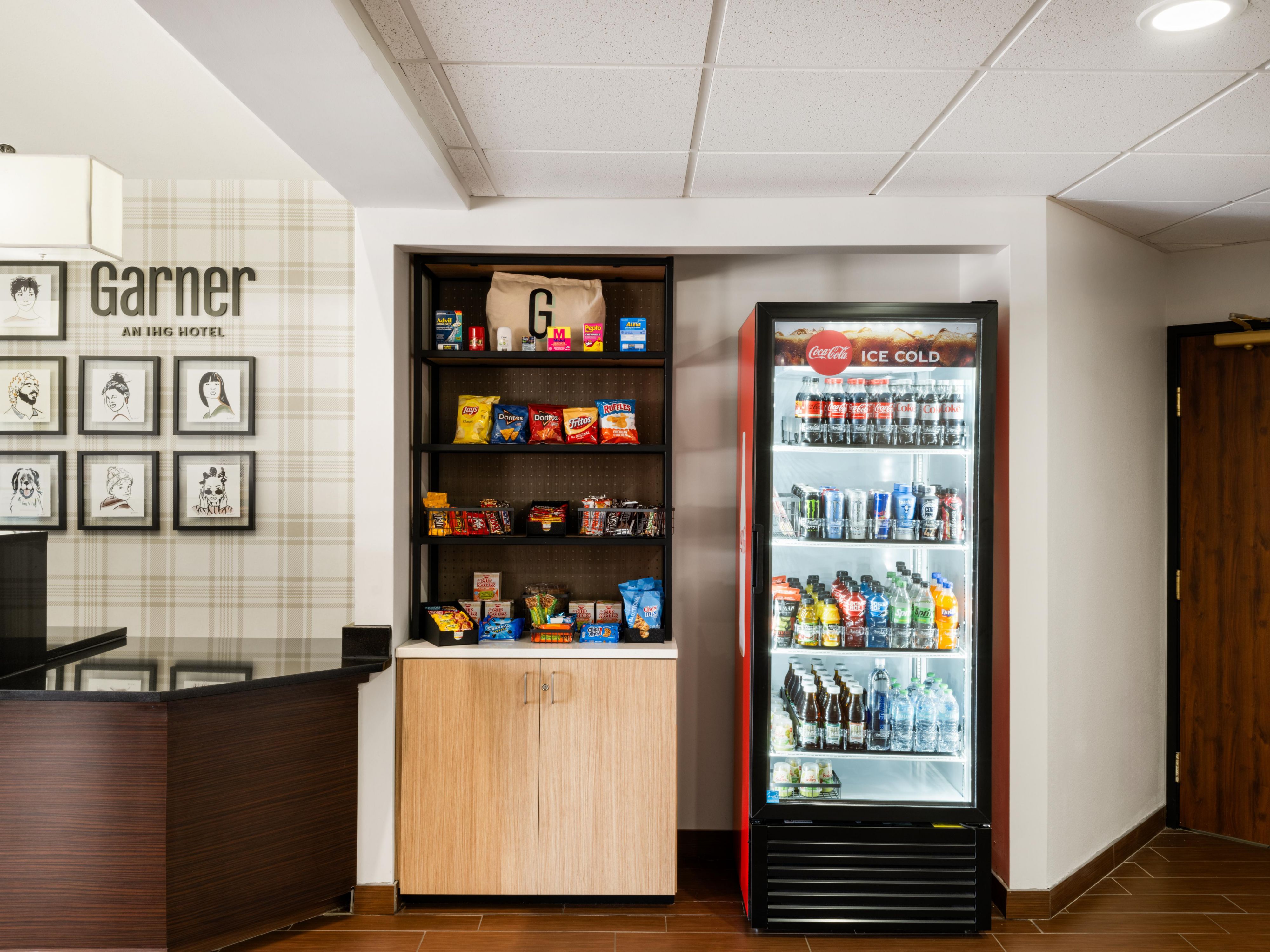 Hotels in Topeka, KS | Garner Hotel Topeka West