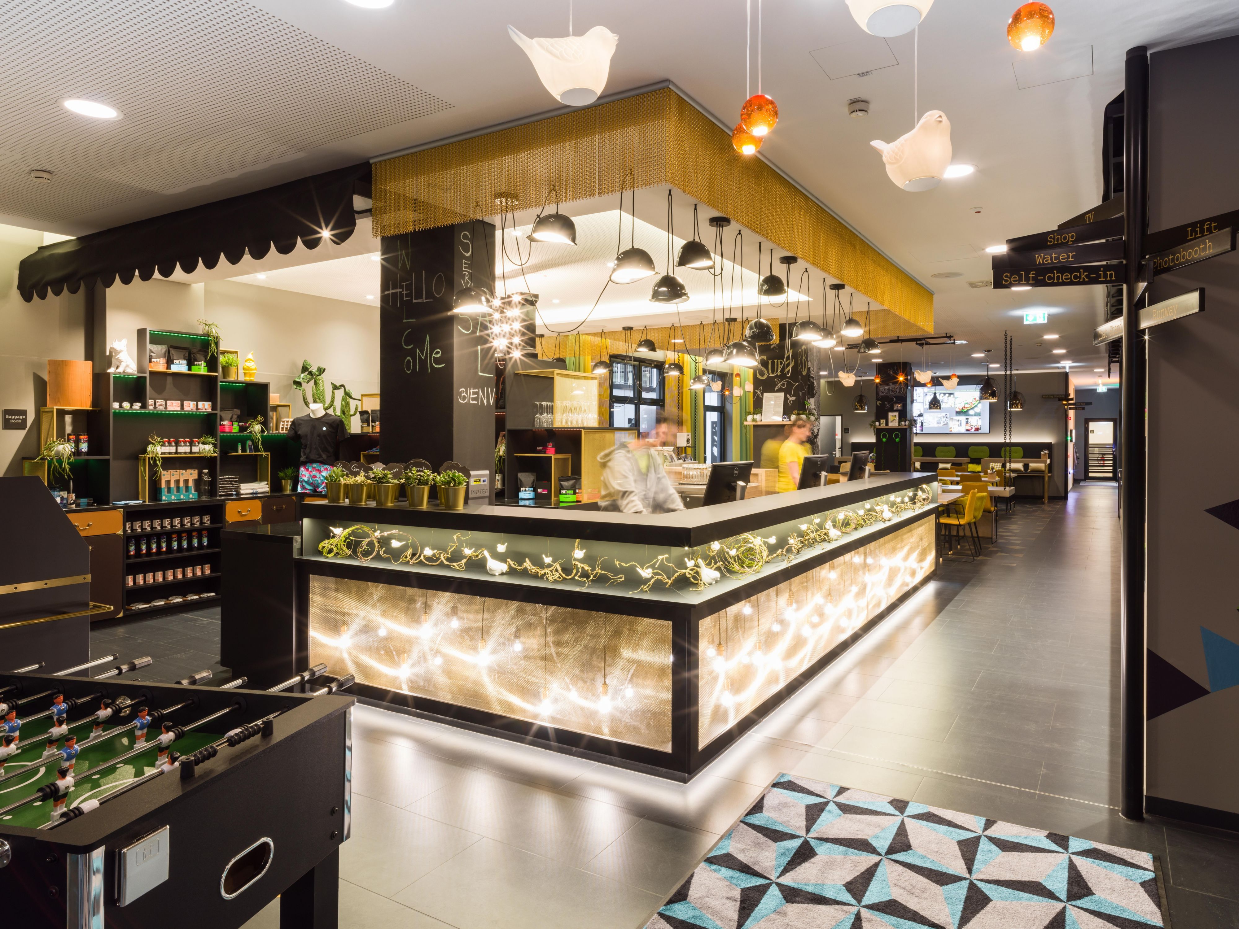 Essen Hotel | Holiday Inn - the Niu, Cobbles Essen