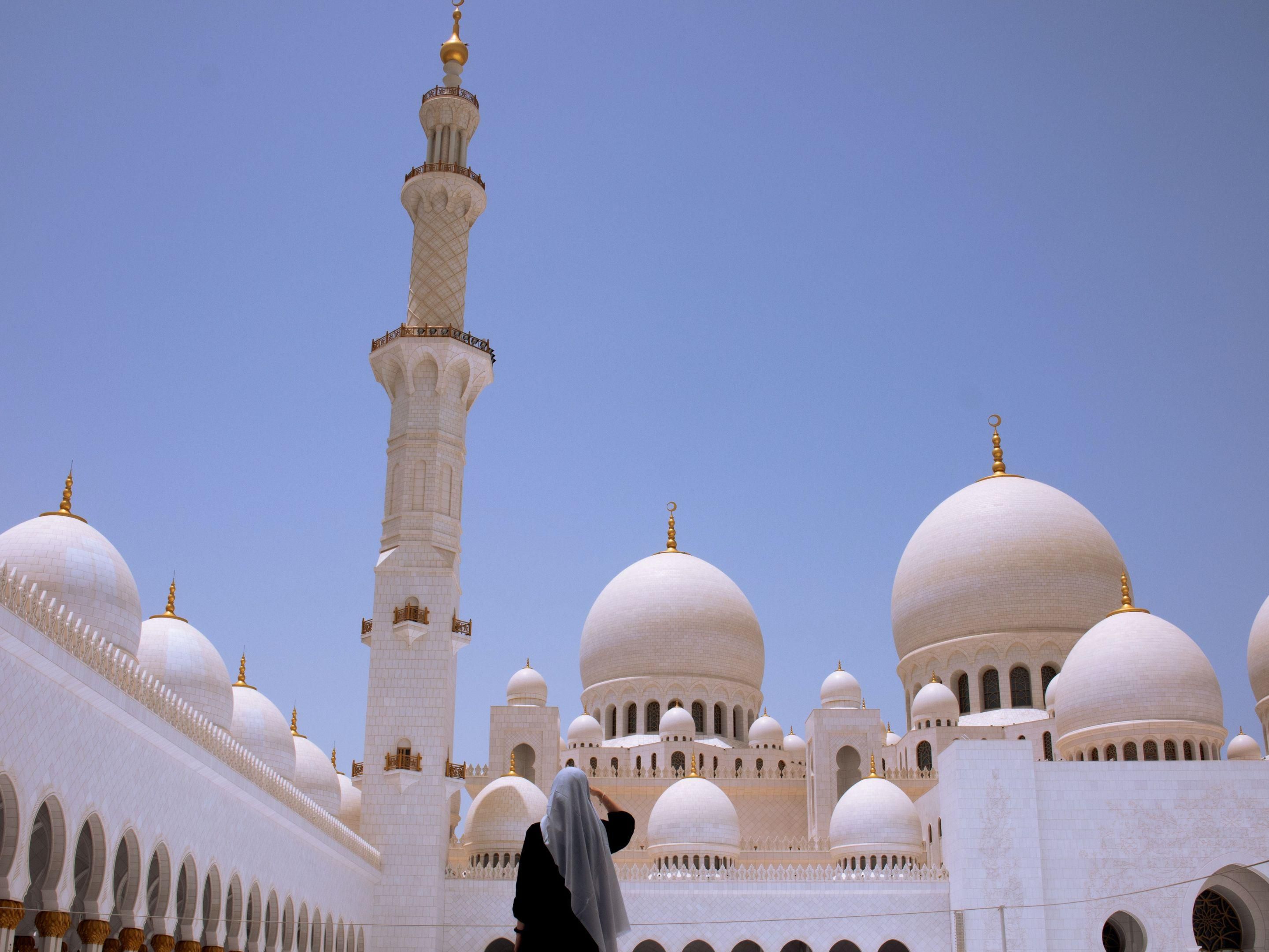 Hotel in Abu Dhabi | Holiday Inn Abu Dhabi Hotel