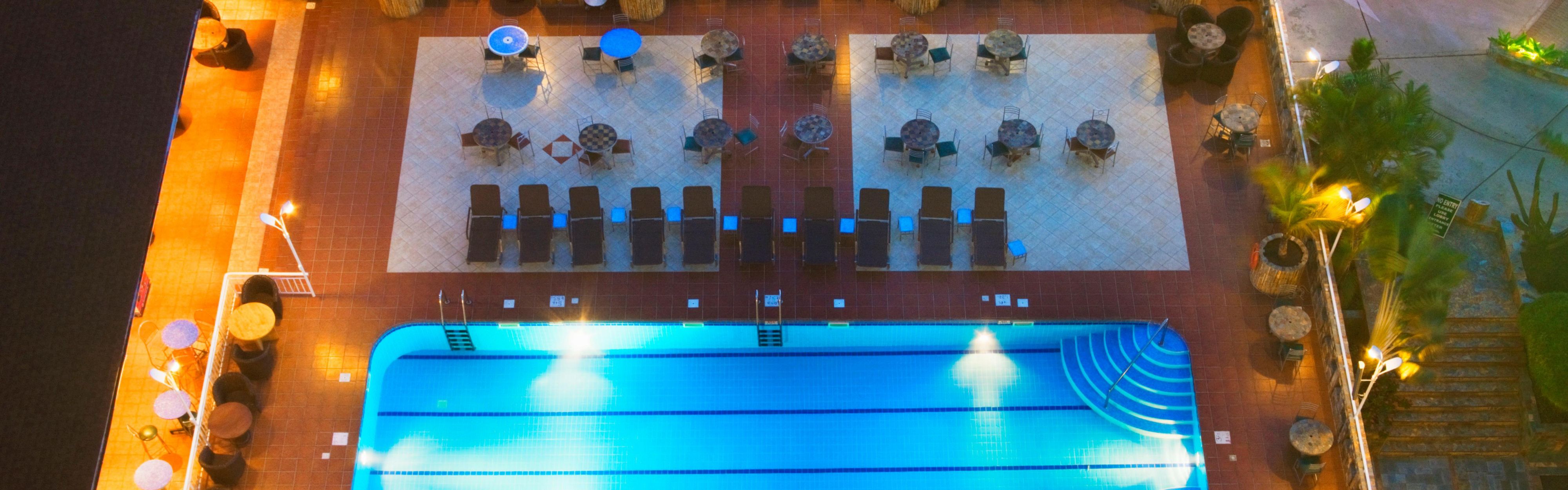 Holiday Inn Accra Airport - Free Internet & More