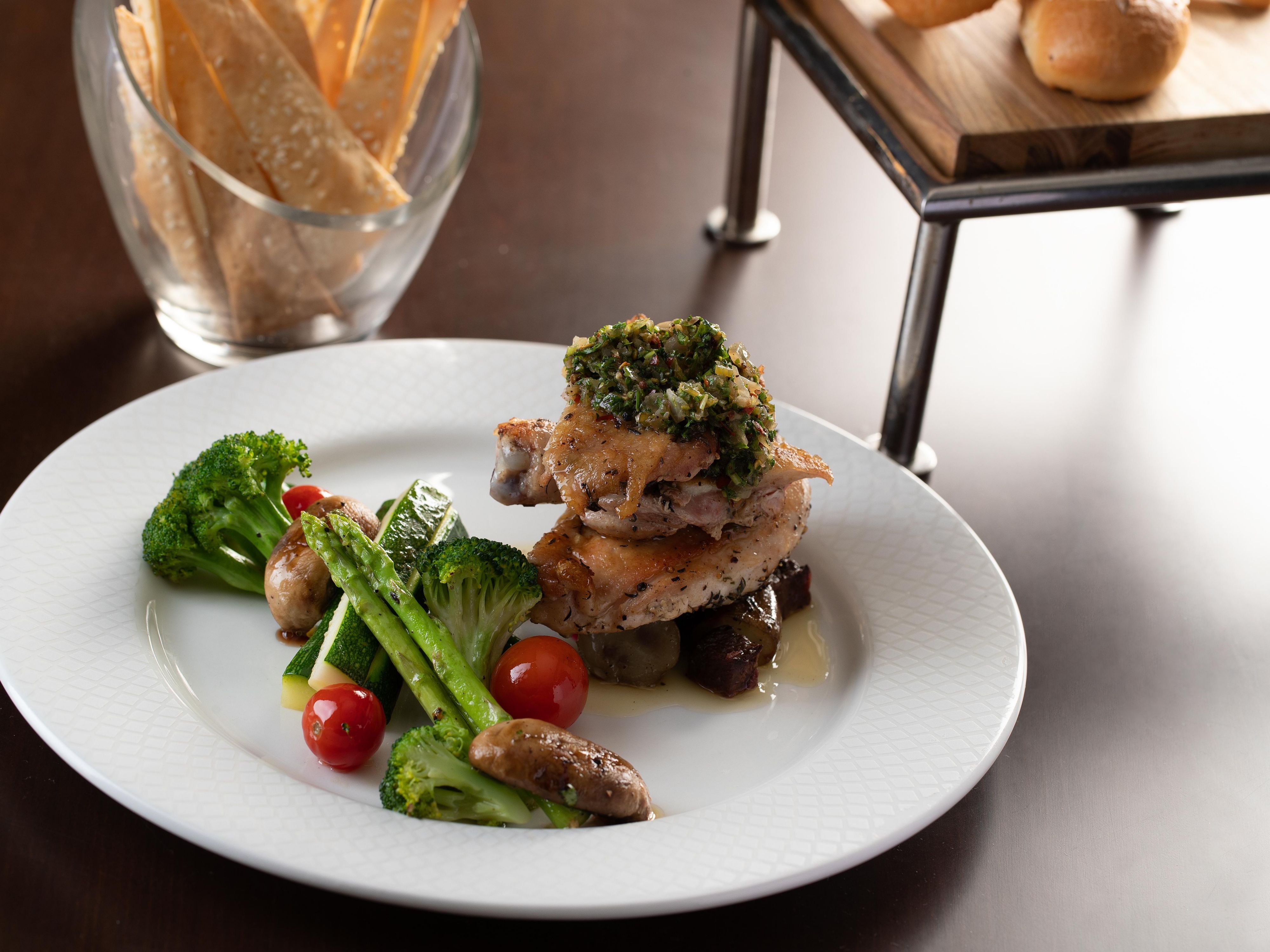 Agra Hotel Deals and Packages for Holiday Inn Agra MG Road