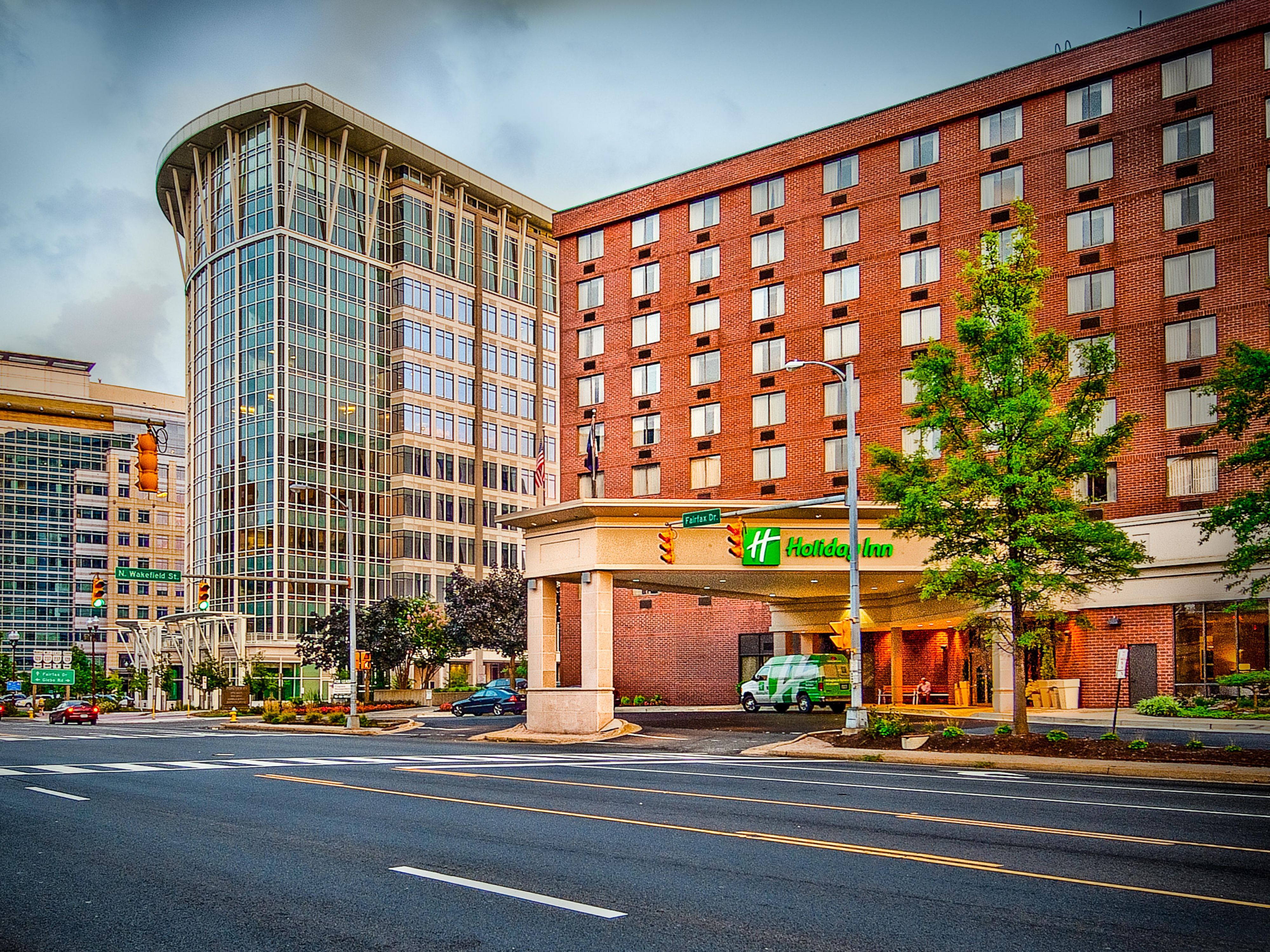 Hotel in Ballston Arlington | Holiday Inn® Arlington at Ballston