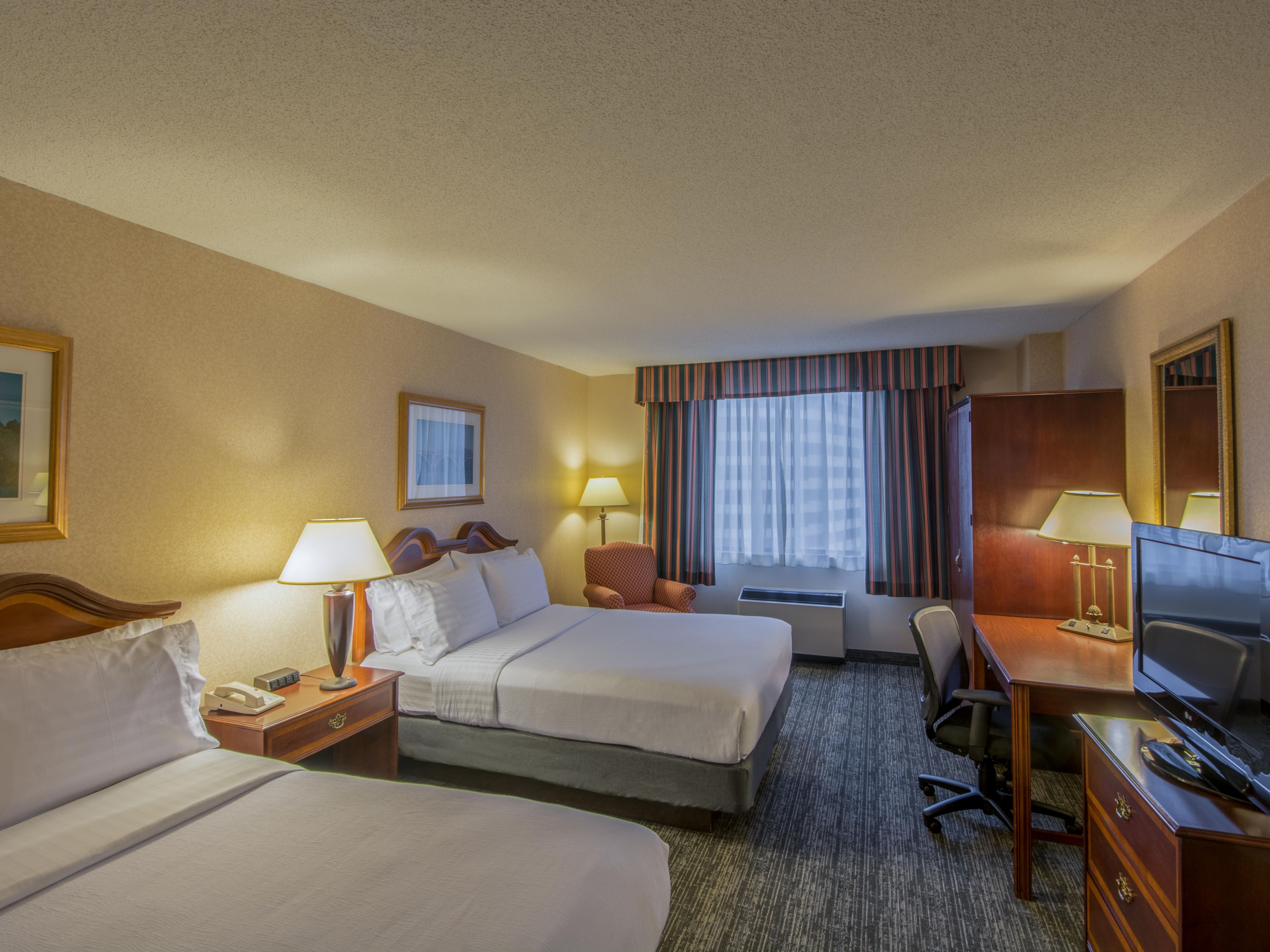 Hotel in Ballston Arlington | Holiday Inn® Arlington at Ballston