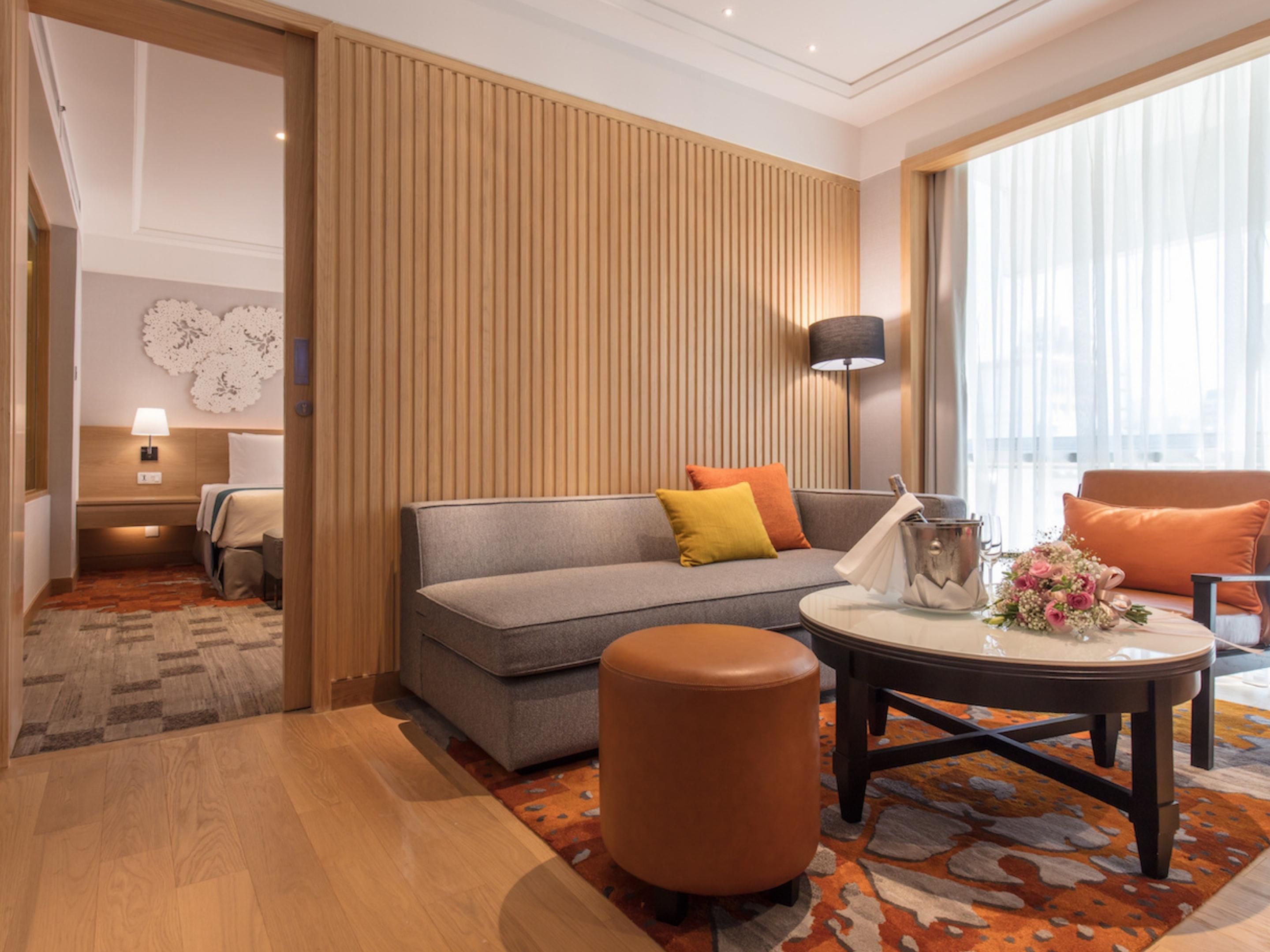 Bangkok Hotel City Centre | Holiday Inn Bangkok Hotel by IHG