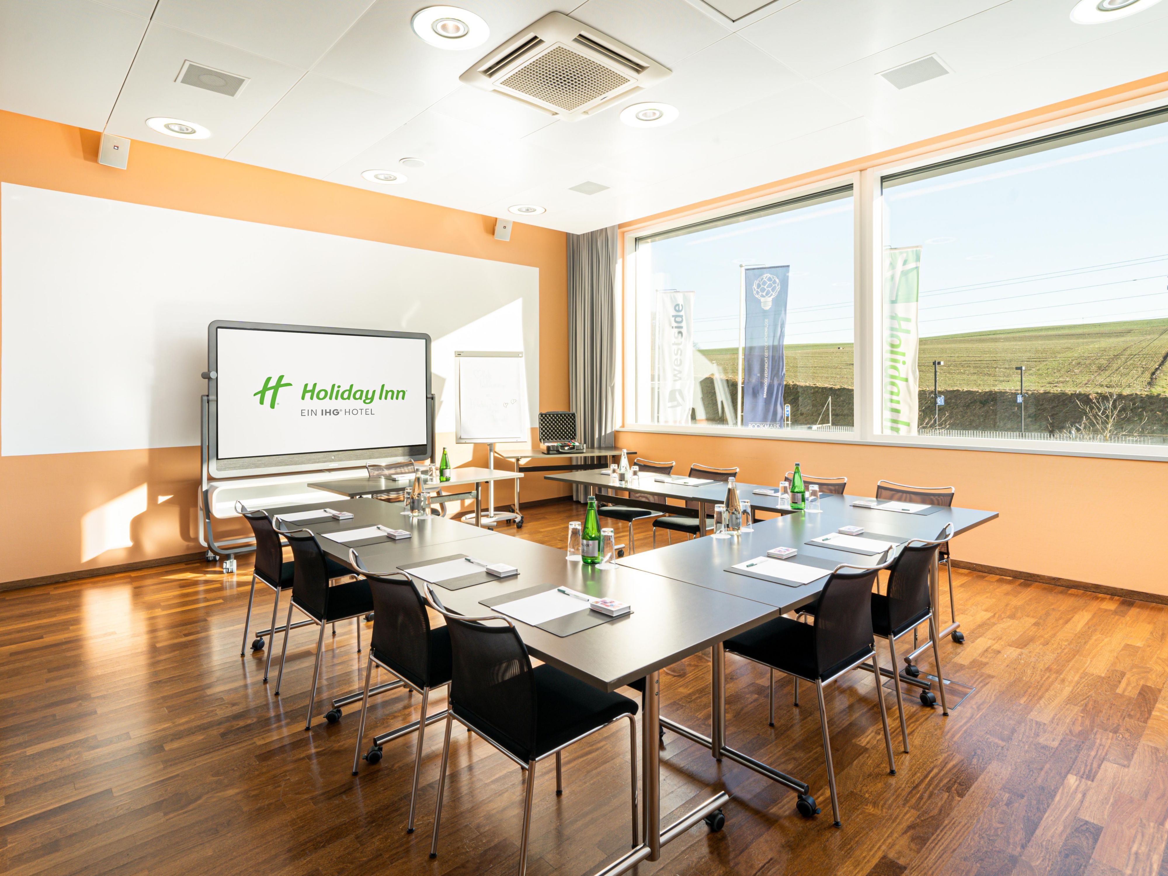 Meeting rooms in Bern | Holiday Inn Bern - Westside - Hotel Groups ...