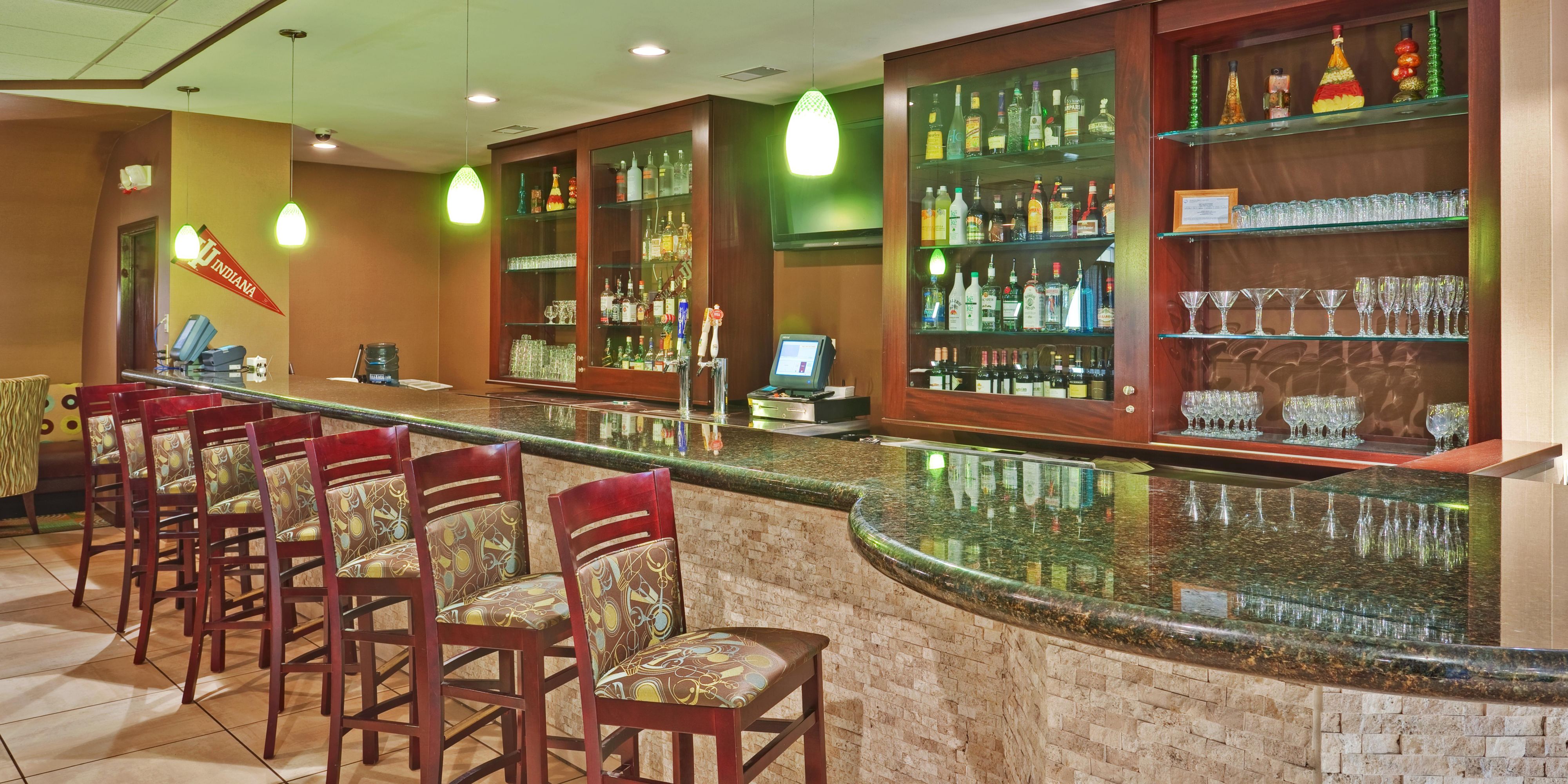 Holiday Inn Bloomington-University Area - Free Internet & More