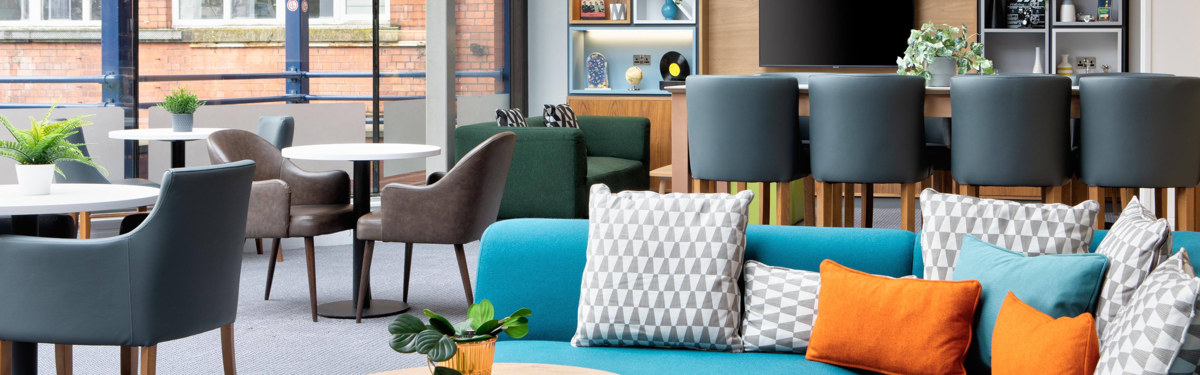 Restaurants Near Holiday Inn Bolton Centre