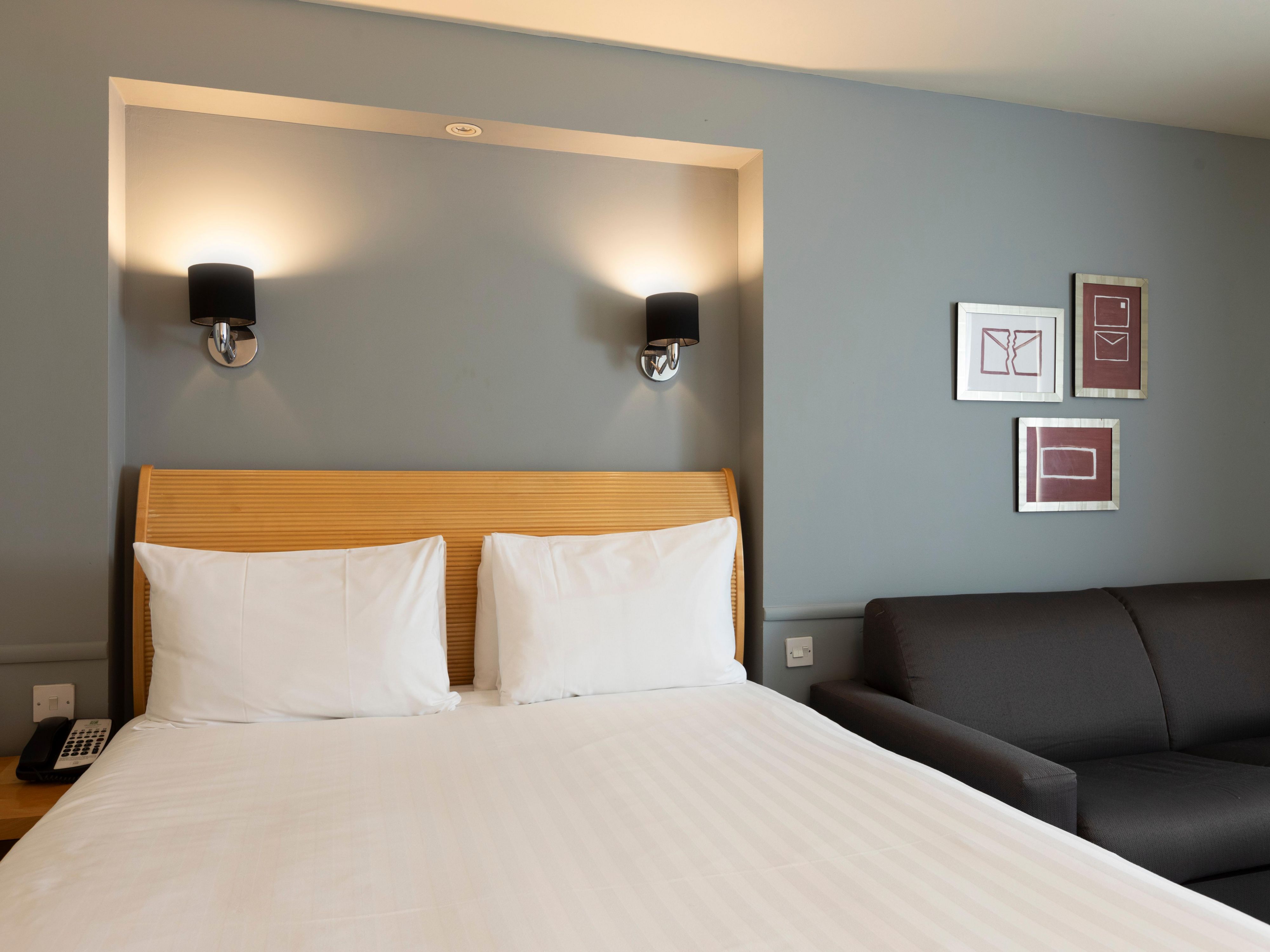 Hotels Near Brentwood: Holiday Inn Brentwood M25, Jct.28
