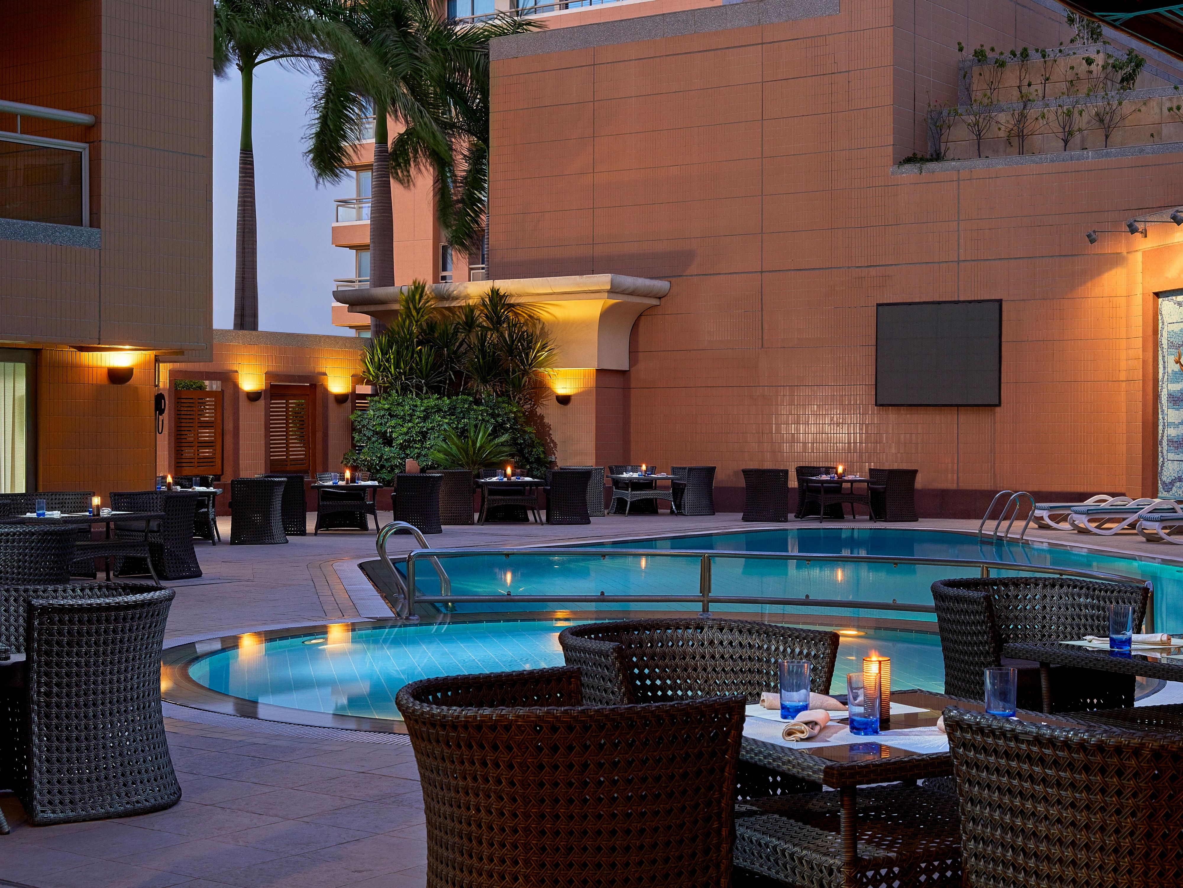 Cairo Hotel Deals and Packages for Holiday Inn Cairo - Citystars