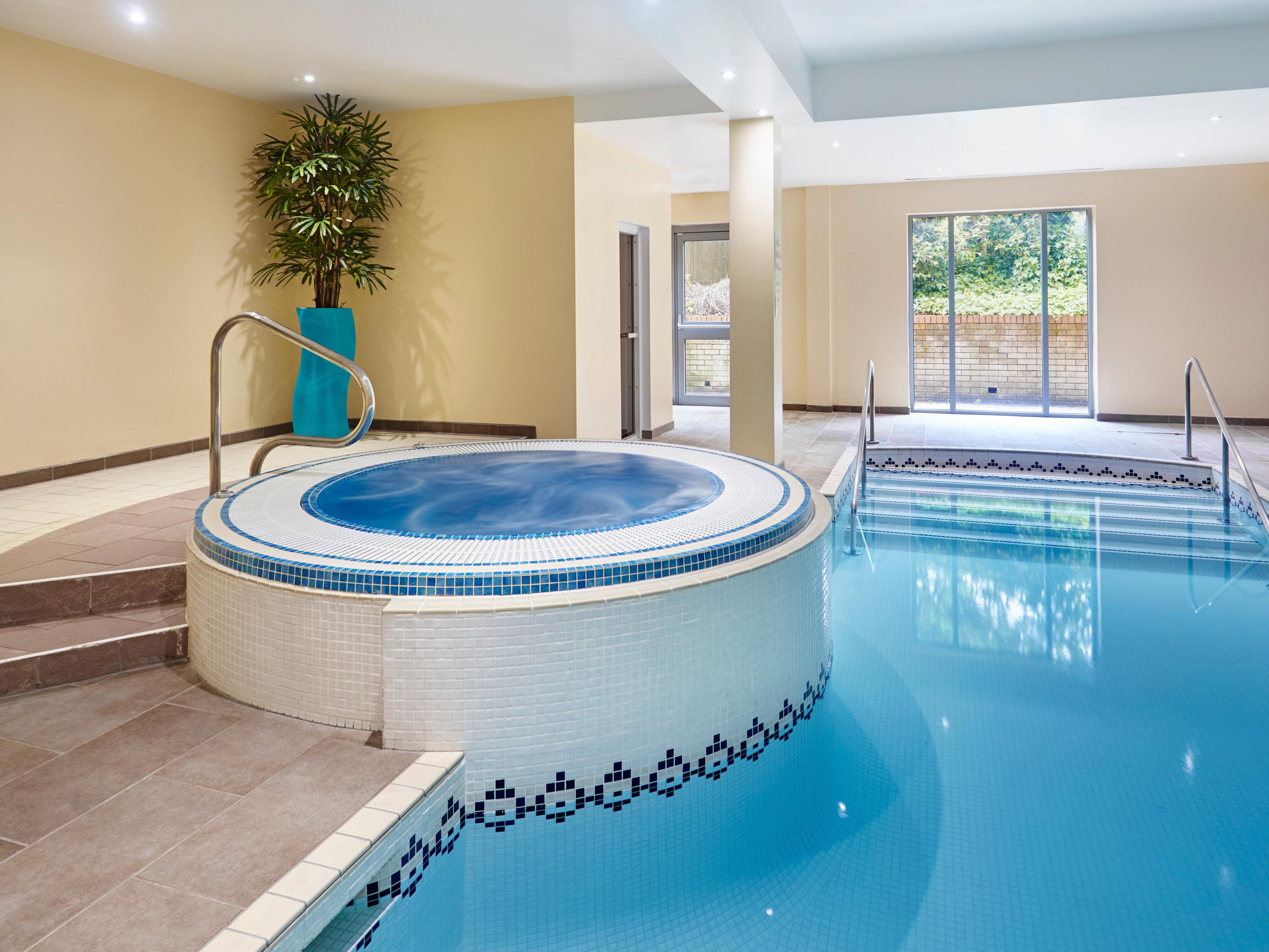 Holiday Inn Cardiff - North M4, Jct.32 - Free Internet & More