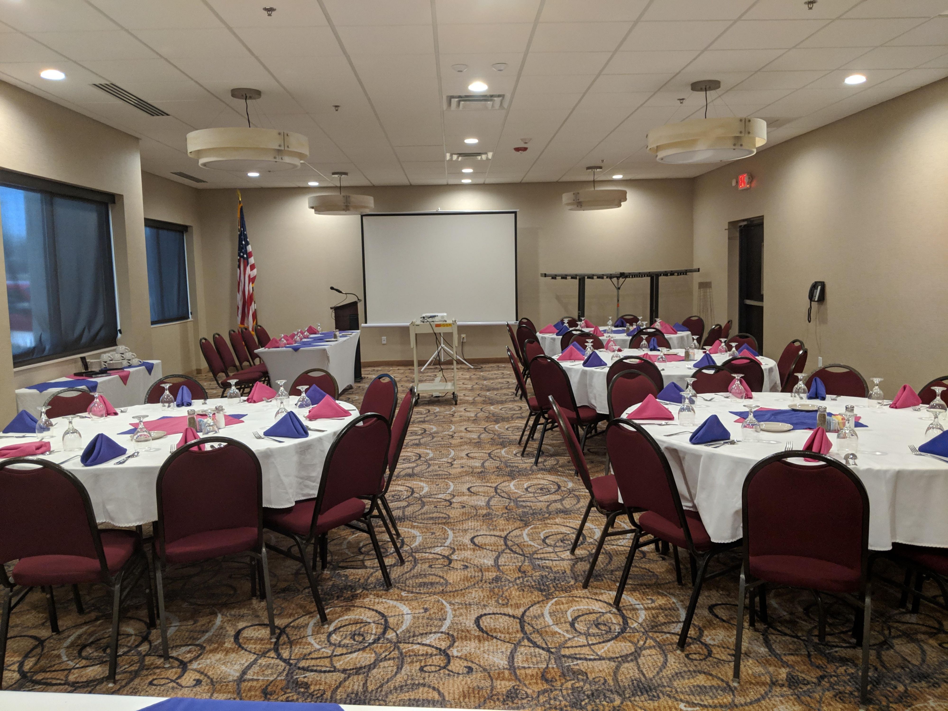 Meeting rooms in Champaign | Holiday Inn Champaign - Hotel Groups ...