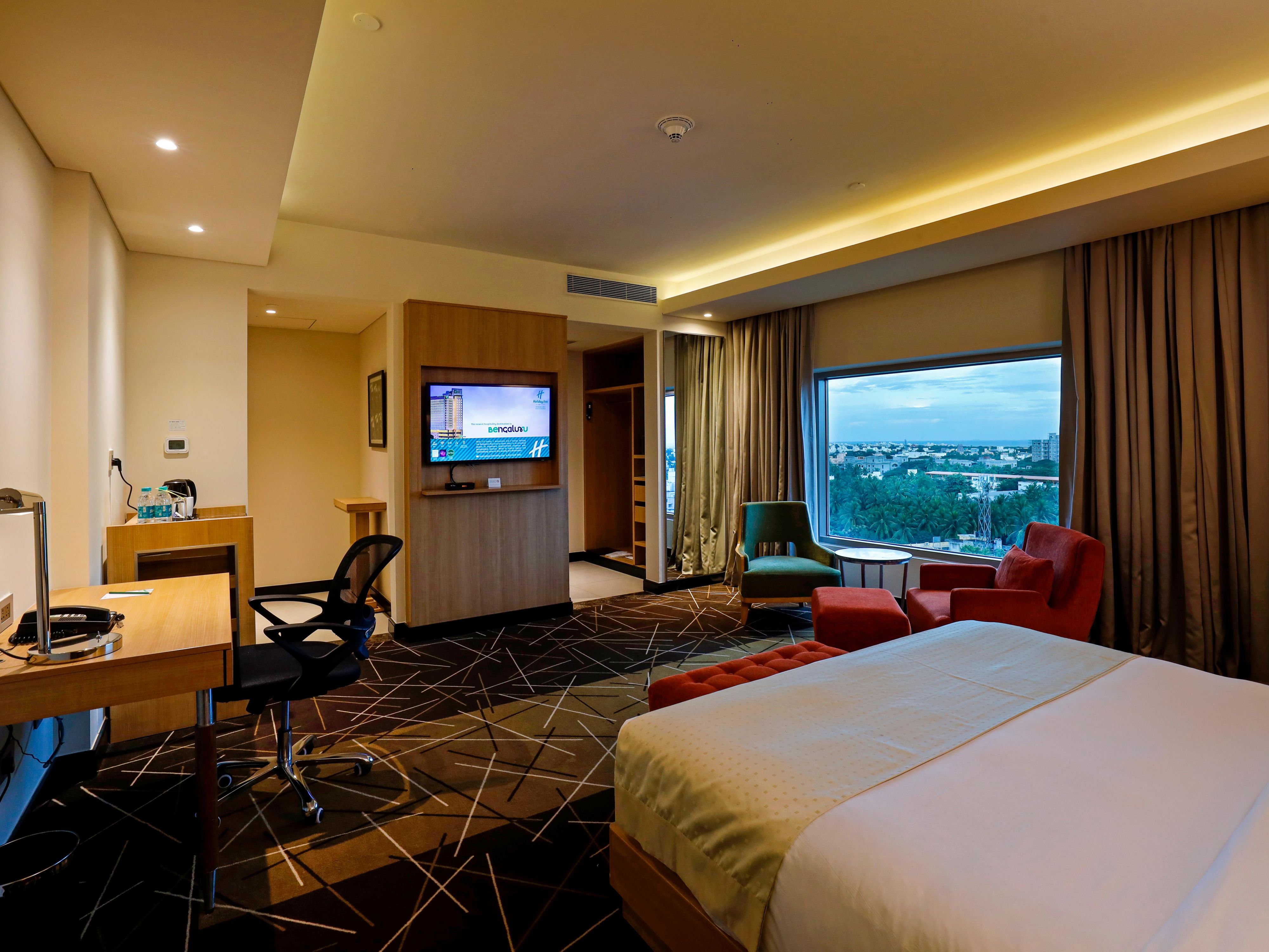 Hotel in Chennai | Holiday Inn Chennai OMR IT Expressway Hotel
