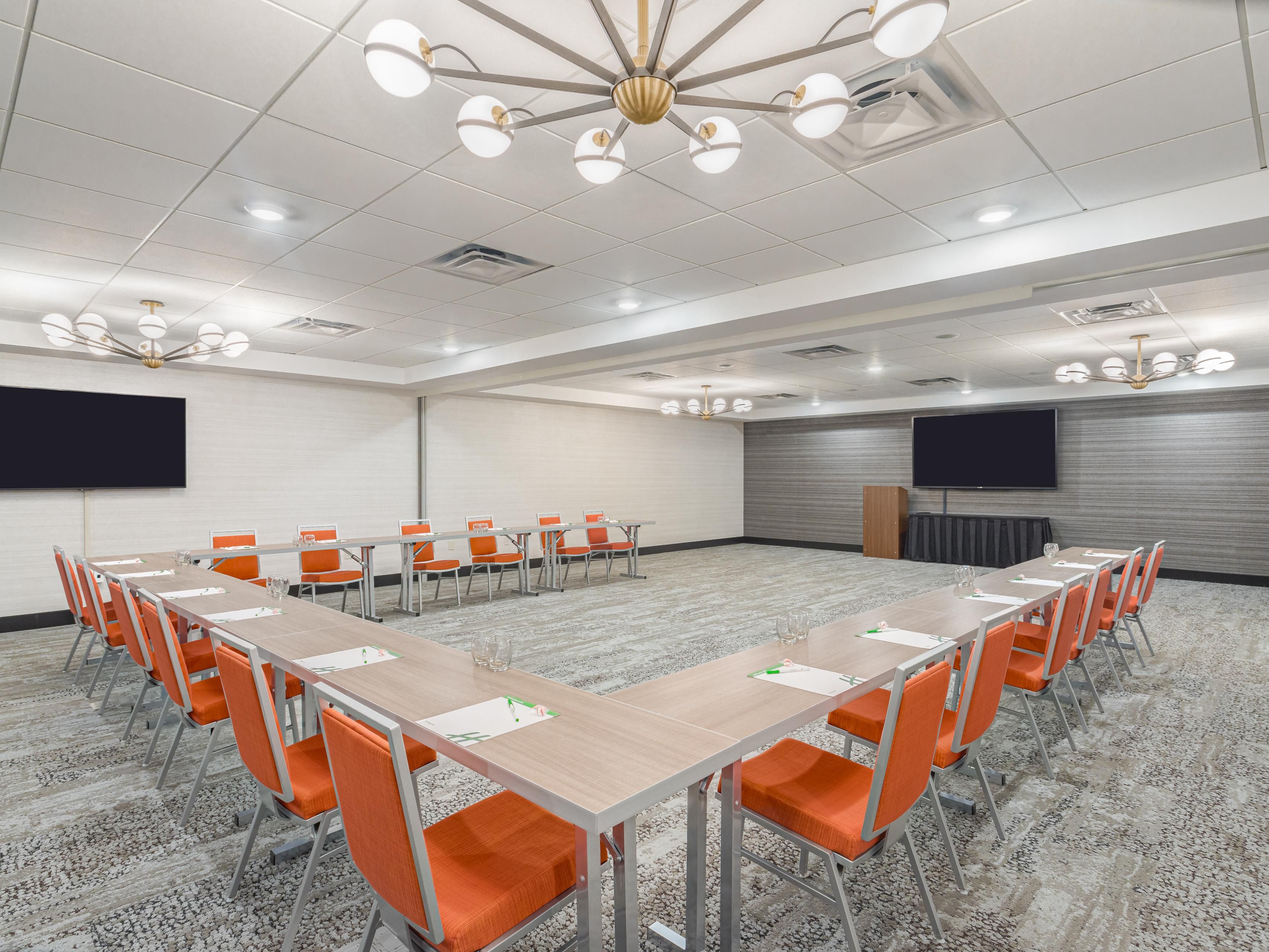 Hotel in Columbus | Holiday Inn Columbus Hotel