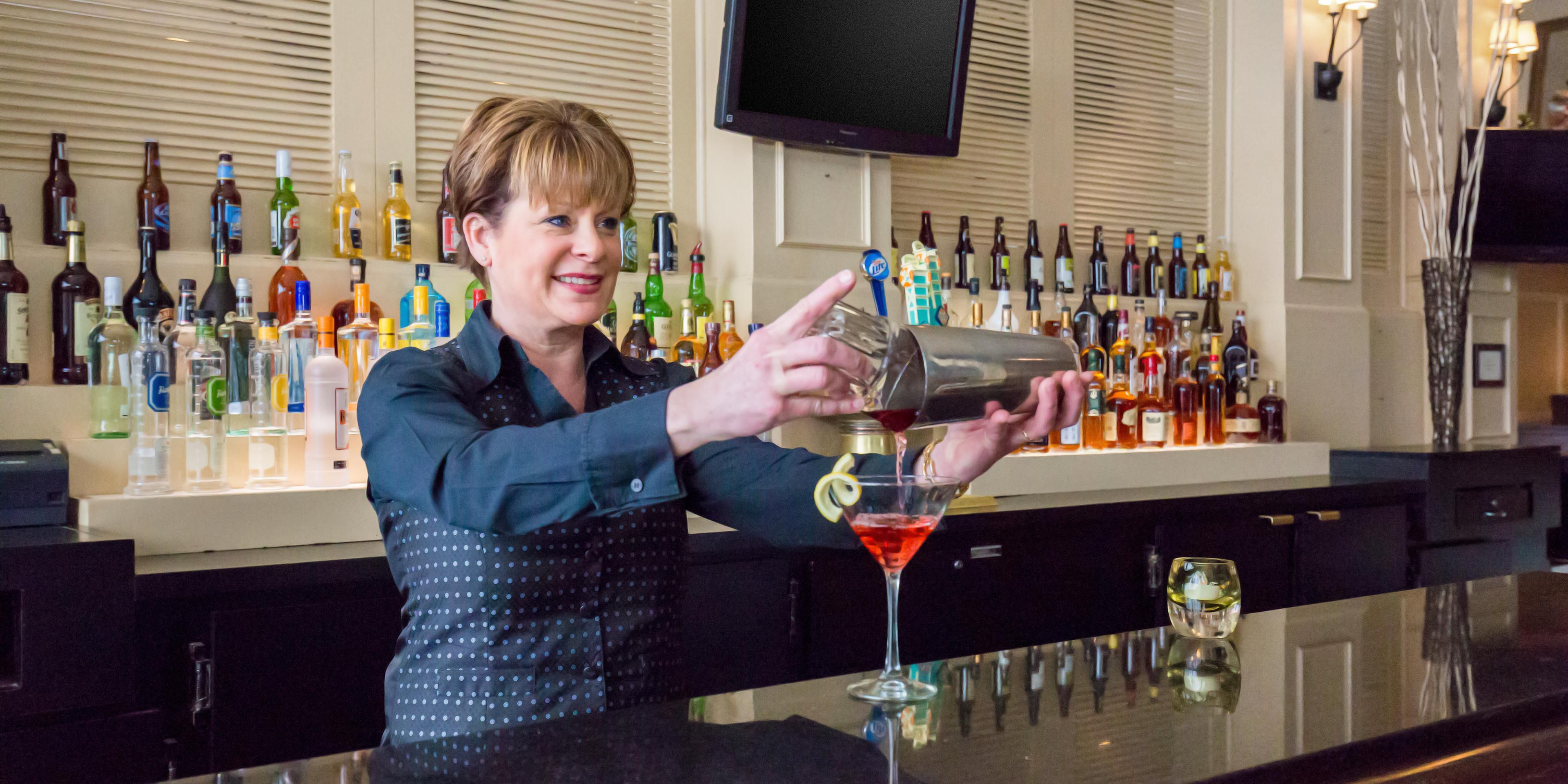 Restaurants Near Holiday Inn Chicago Nw Crystal Lk Conv Ctr