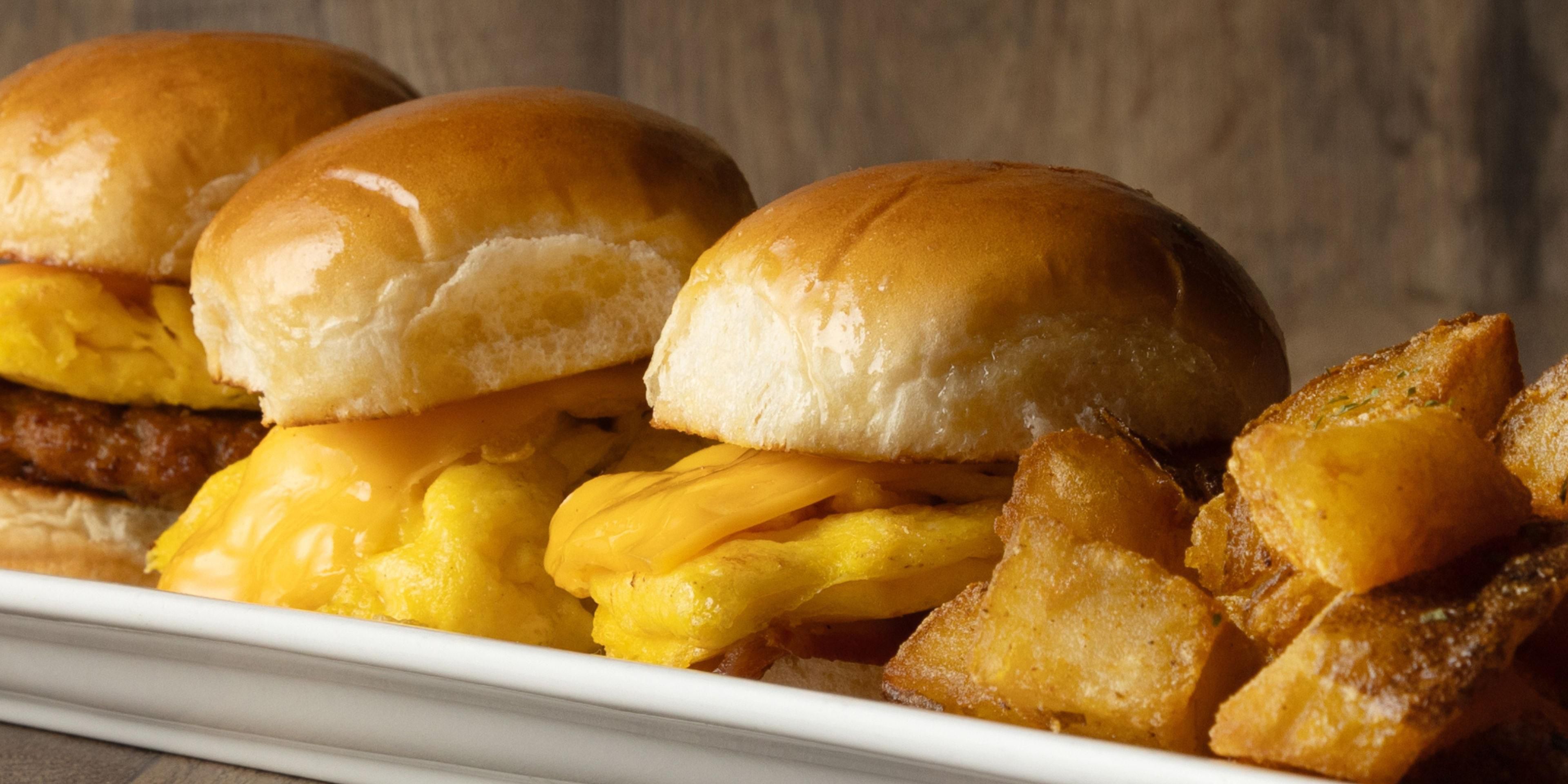 Dine at Our Kid-Friendly Hotel Restaurant in Denver | Holiday Inn