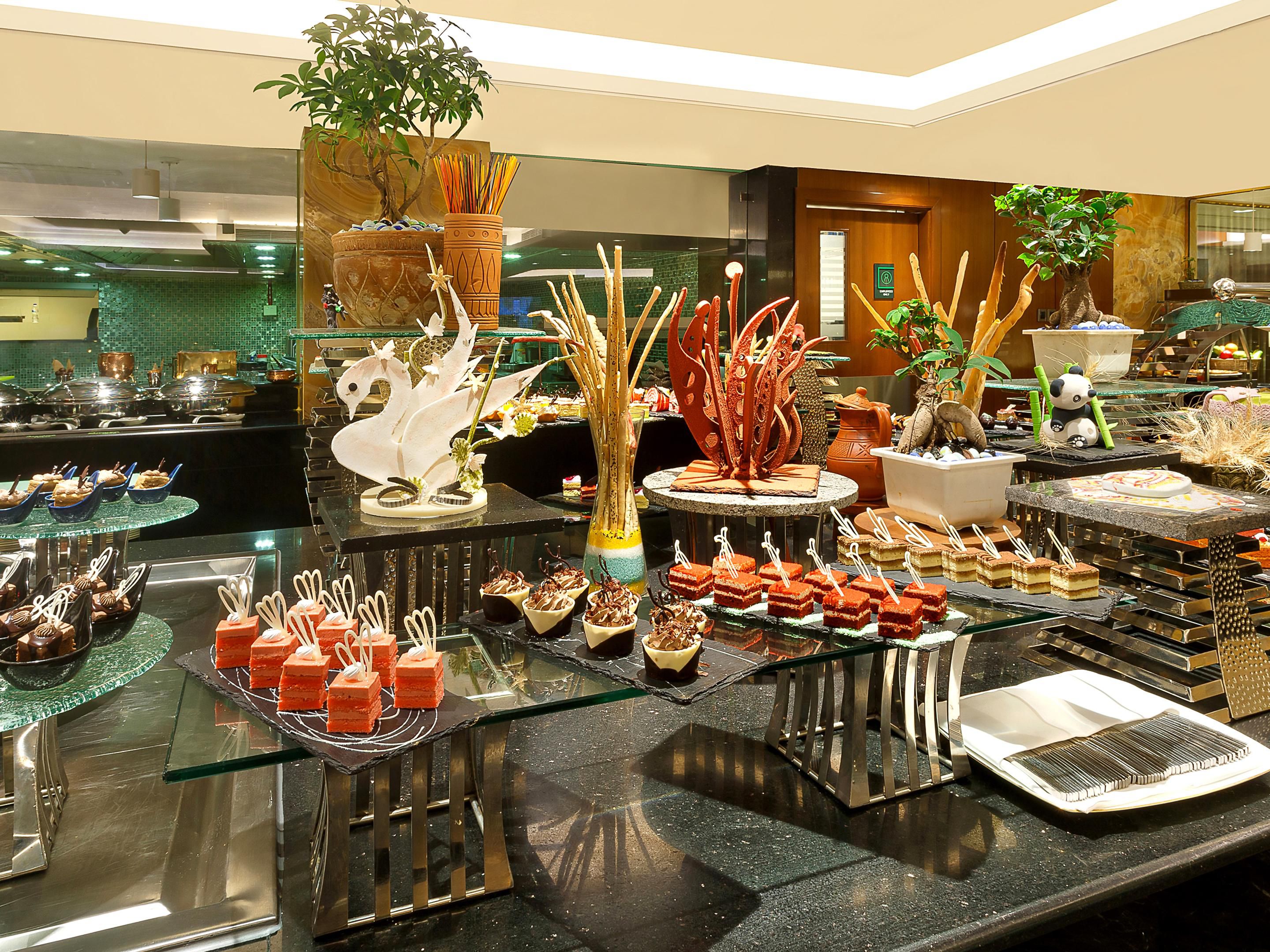 Hotel in Dhaka | Holiday Inn Dhaka City Centre Hotel