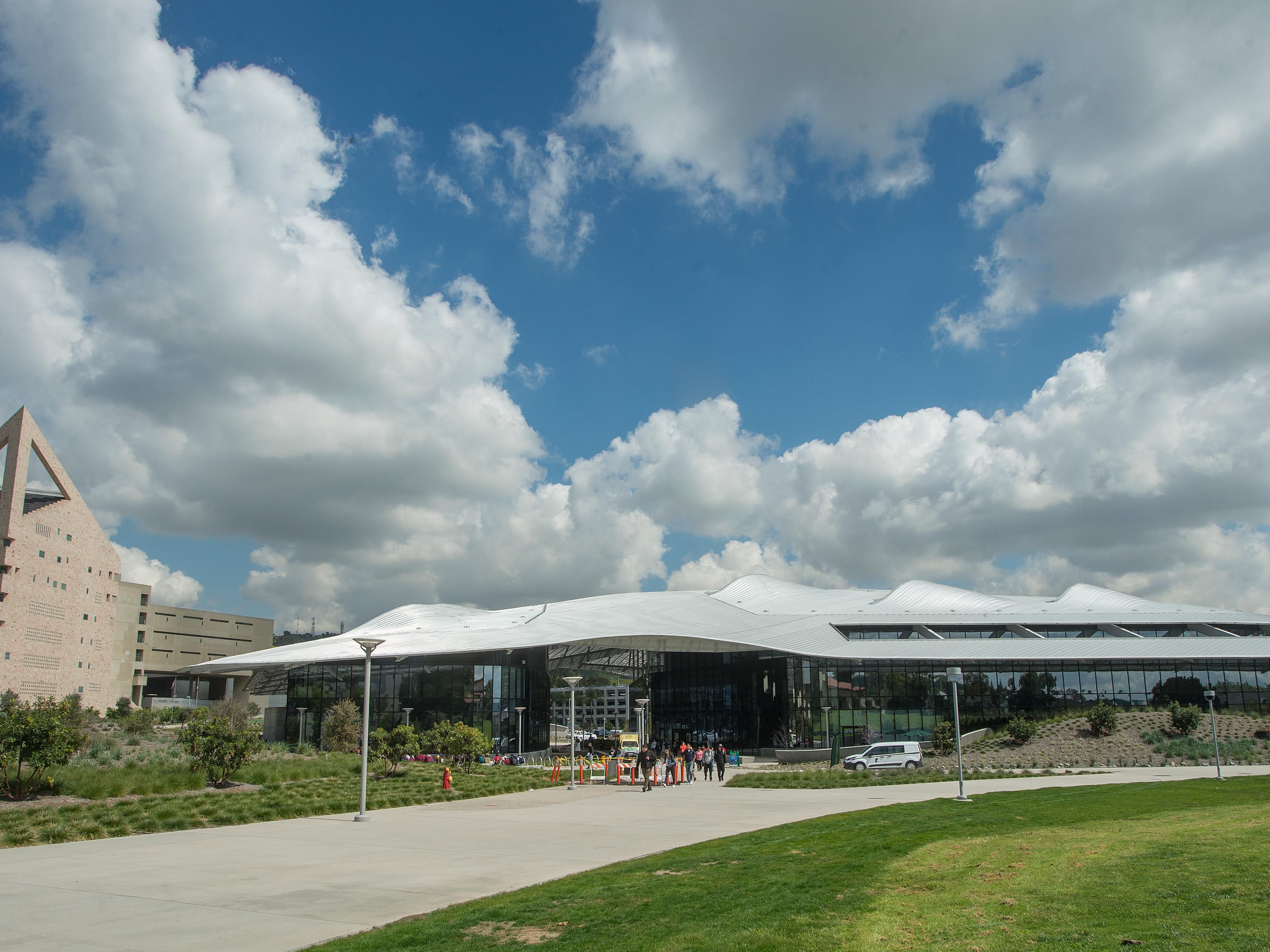 Diamond Bar, CA Hotel near Anaheim | Holiday Inn Diamond Bar