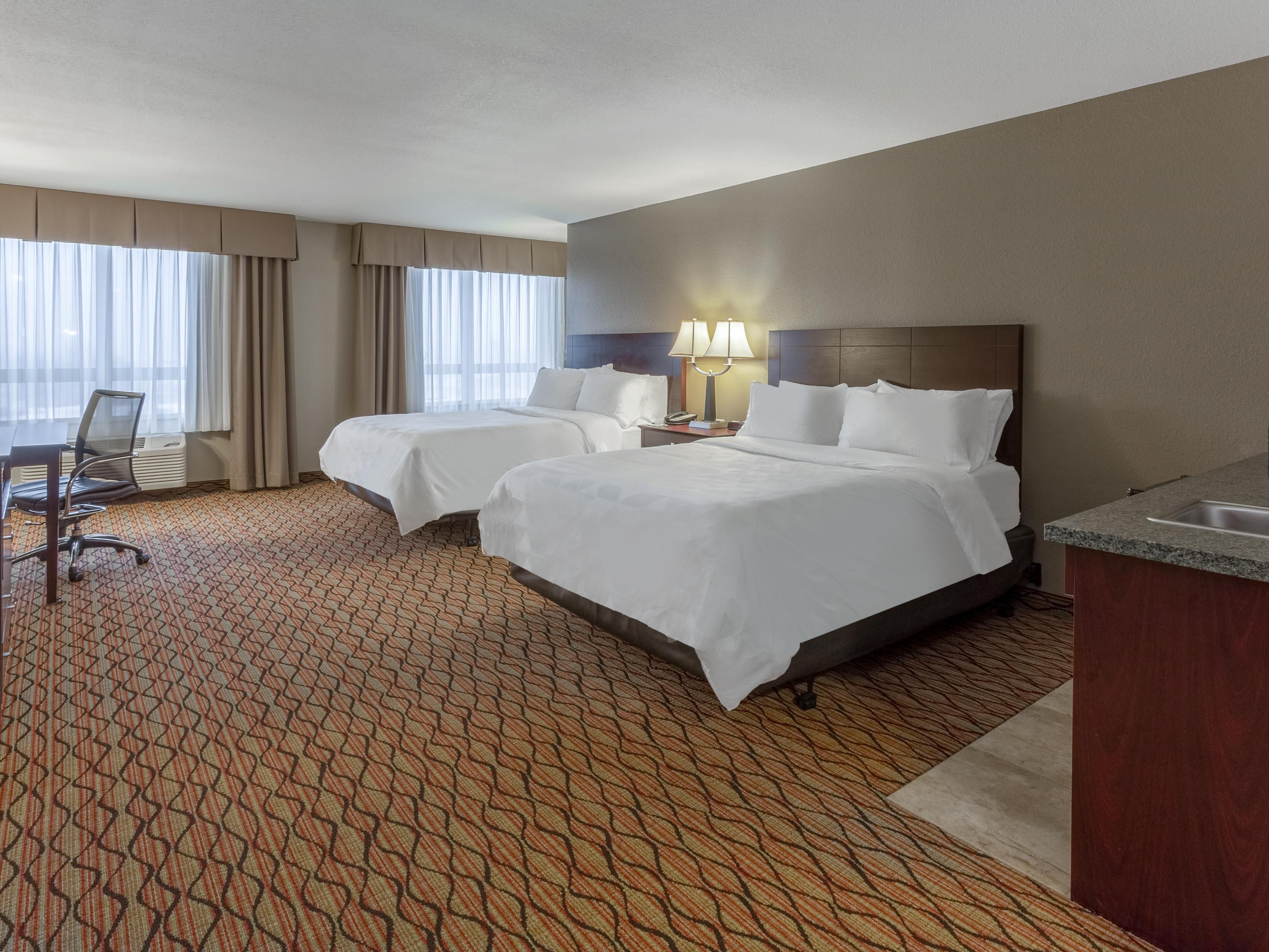 Hotels Eau Claire, WI | Holiday Inn Eau Claire South I-94
