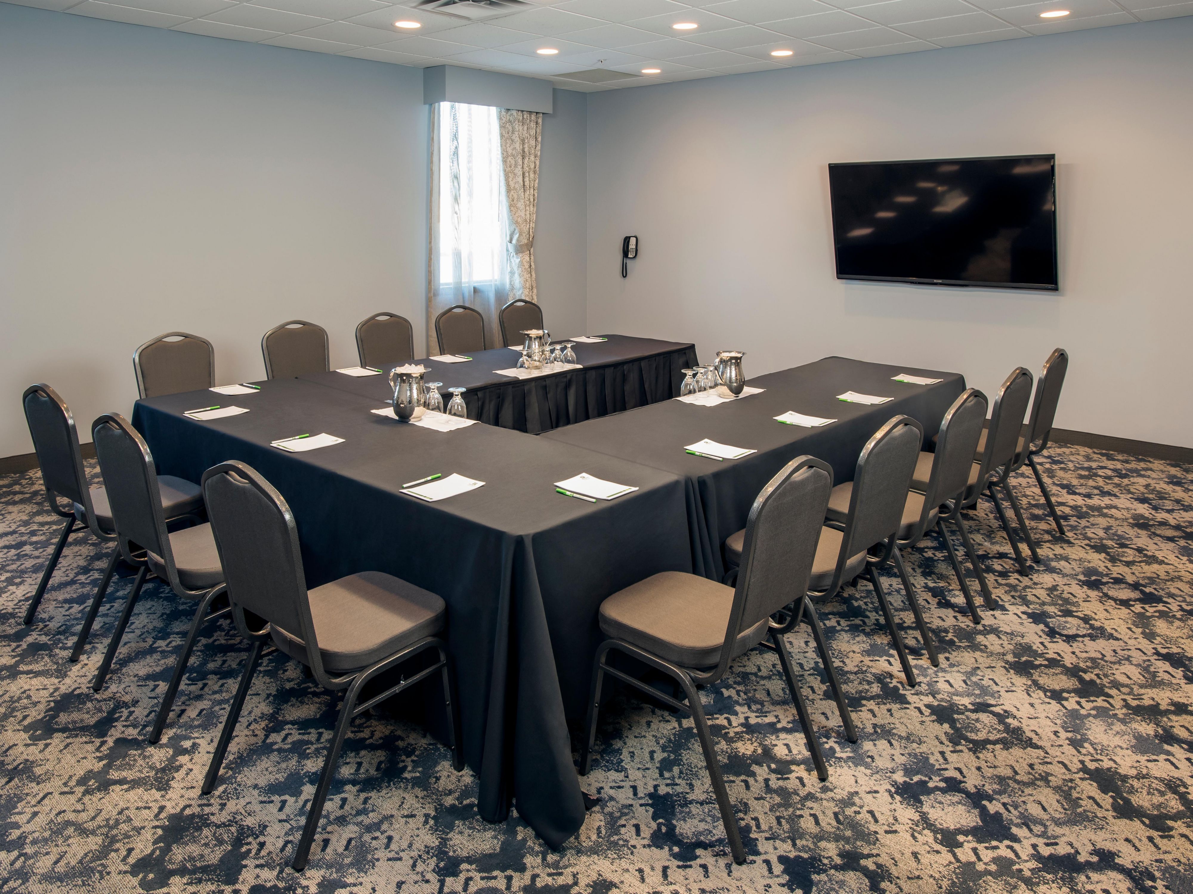 Meeting rooms in Edmonton | Holiday Inn Conference Ctr Edmonton South ...