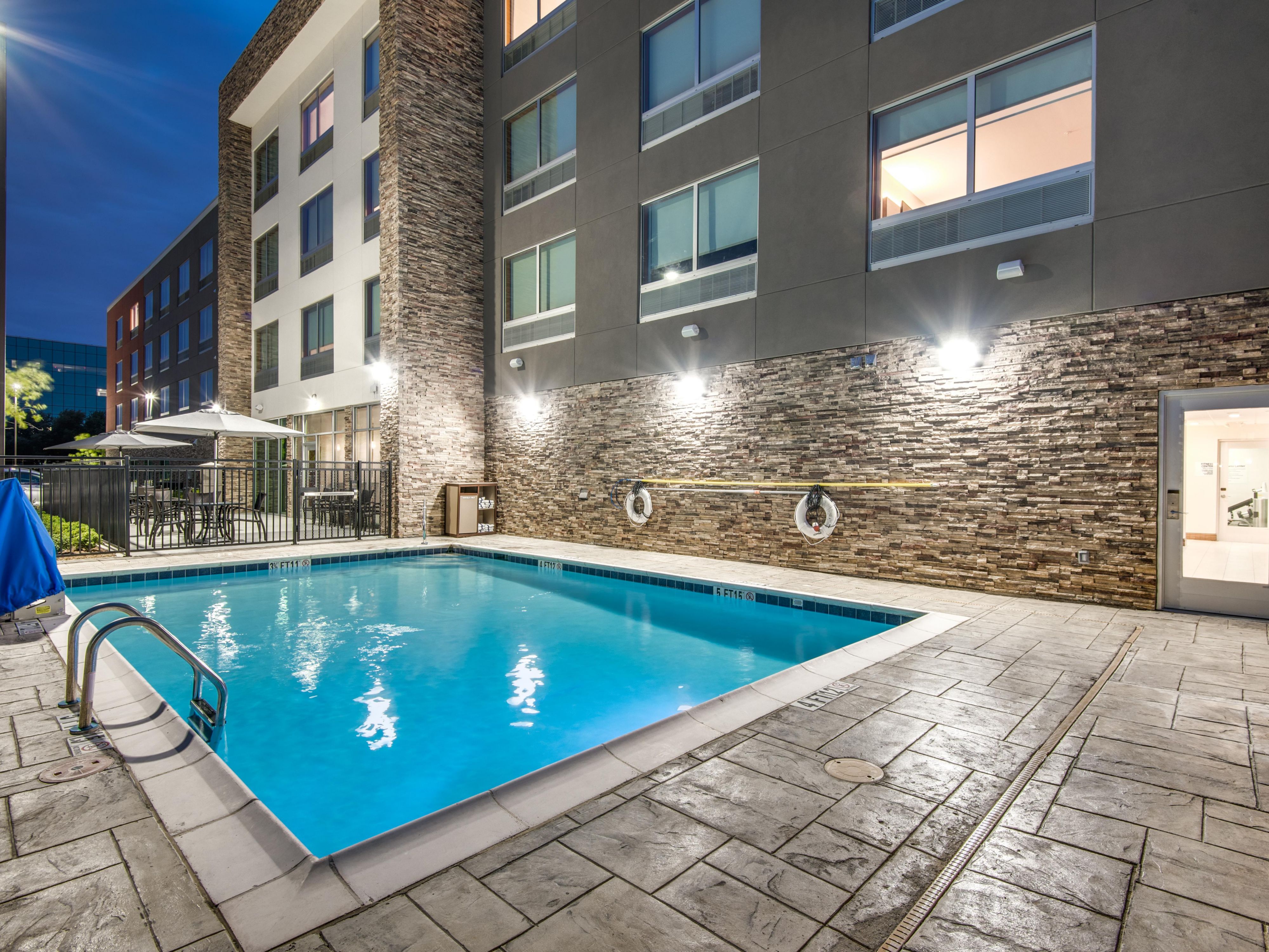 Hotel in Addison, TX | Holiday Inn Express & Suites Dallas North - Addison