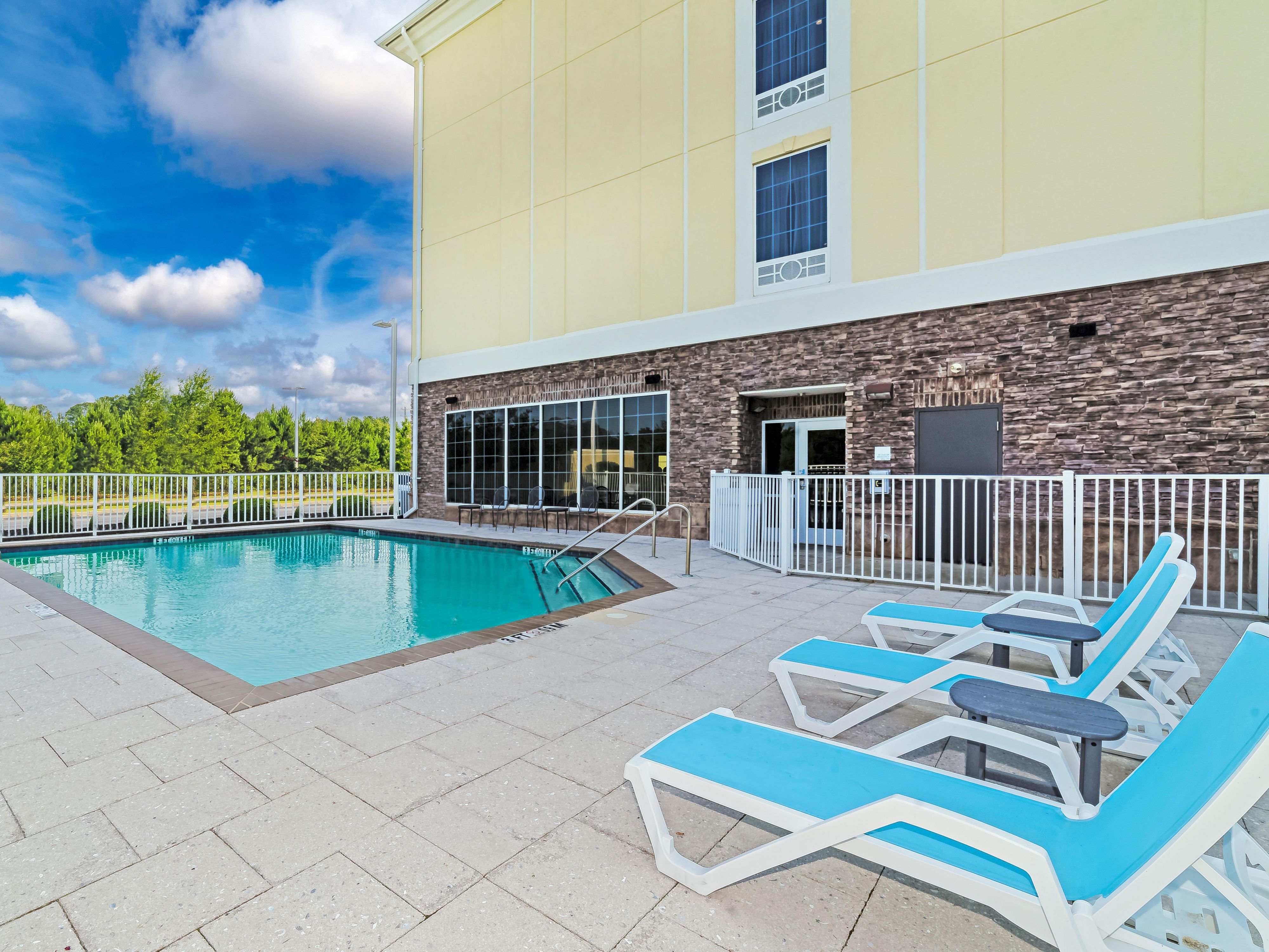 Affordable Hotel in Aiken, SC | Holiday Inn Express & Suites Aiken
