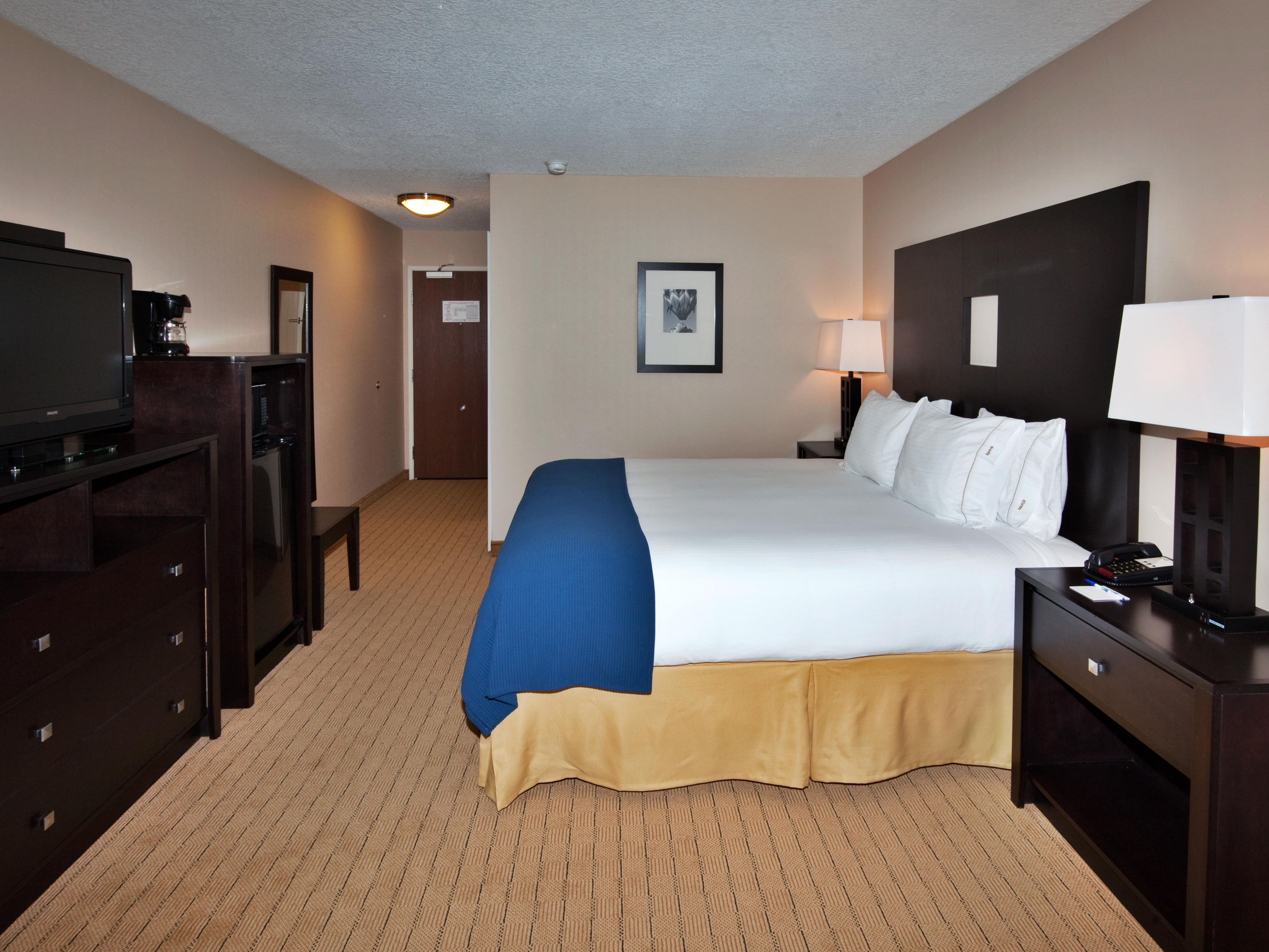 Holiday Inn Express & Suites Albuquerque Airport - Albuquerque, United ...