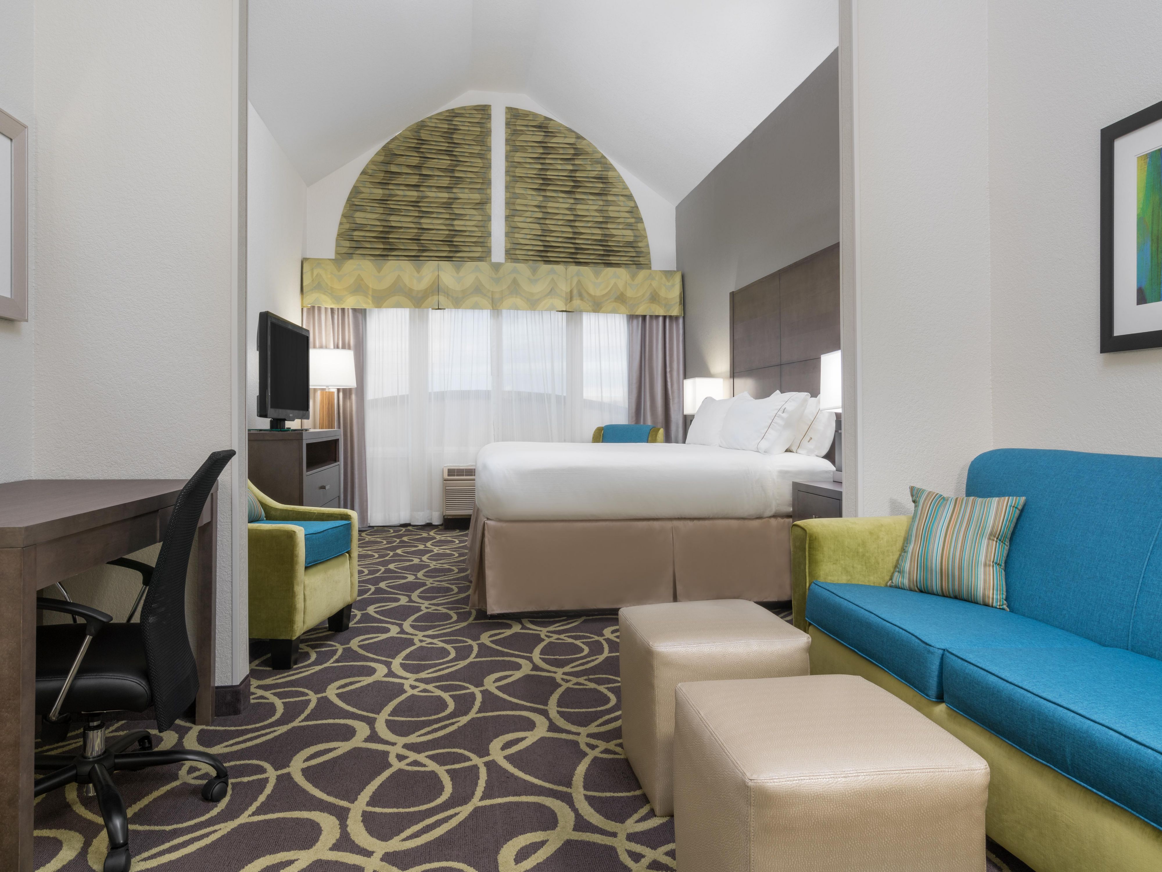Rooms & Suites