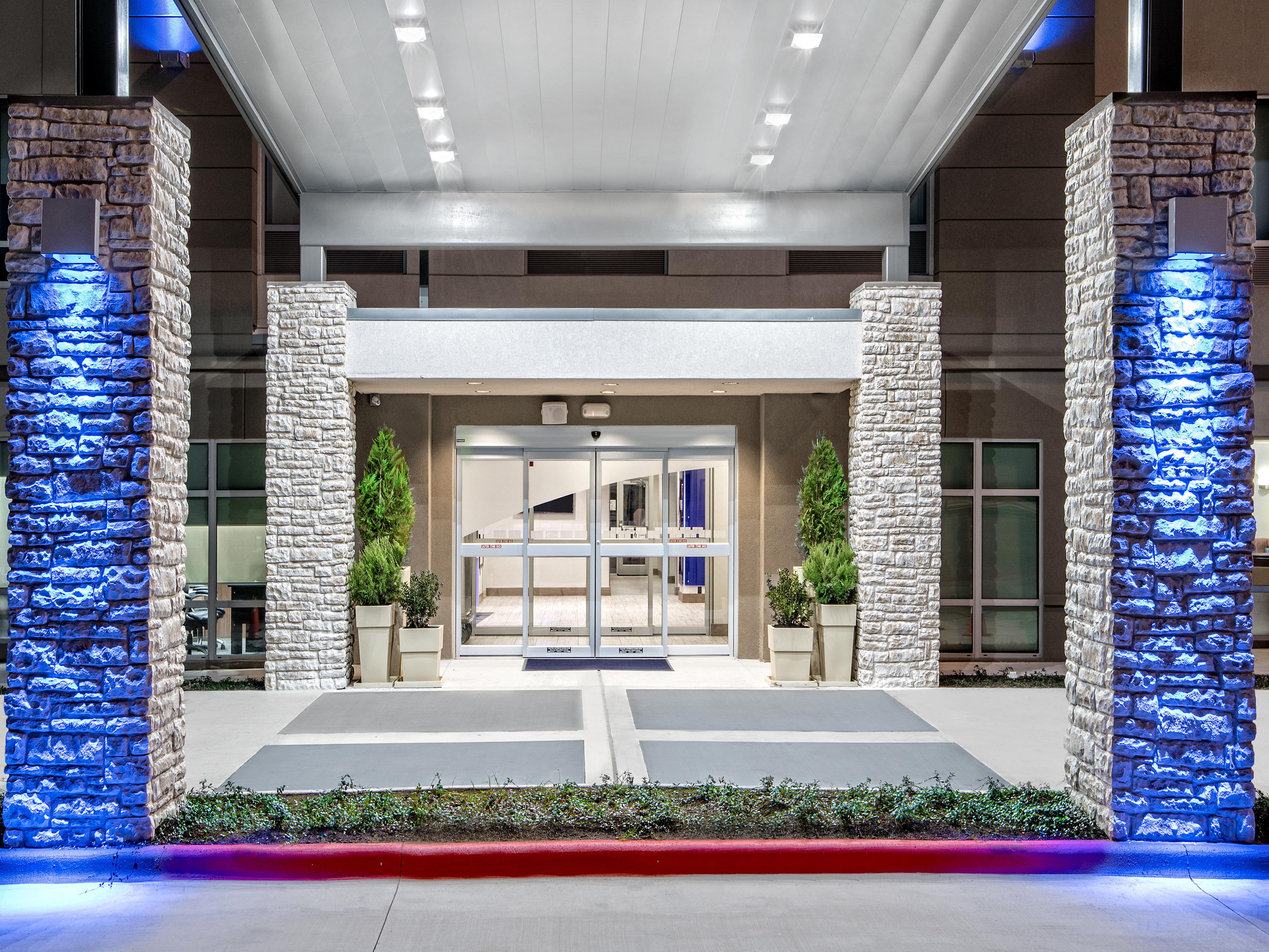 Austin Hotels | Holiday Inn Express & Suites Round Rock – Austin N