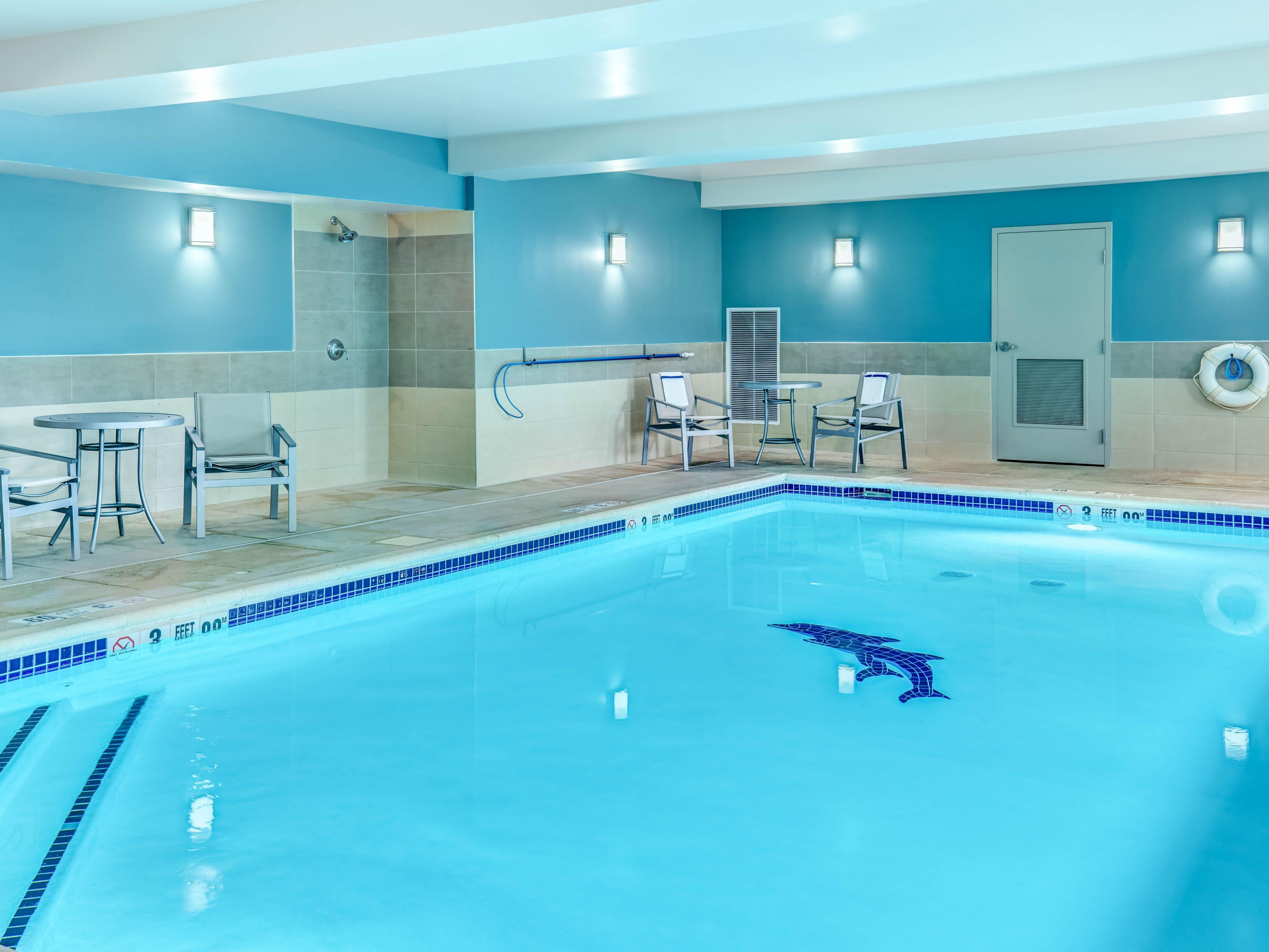 Holiday Inn Express & Suites Woodbridge Amenities & Services