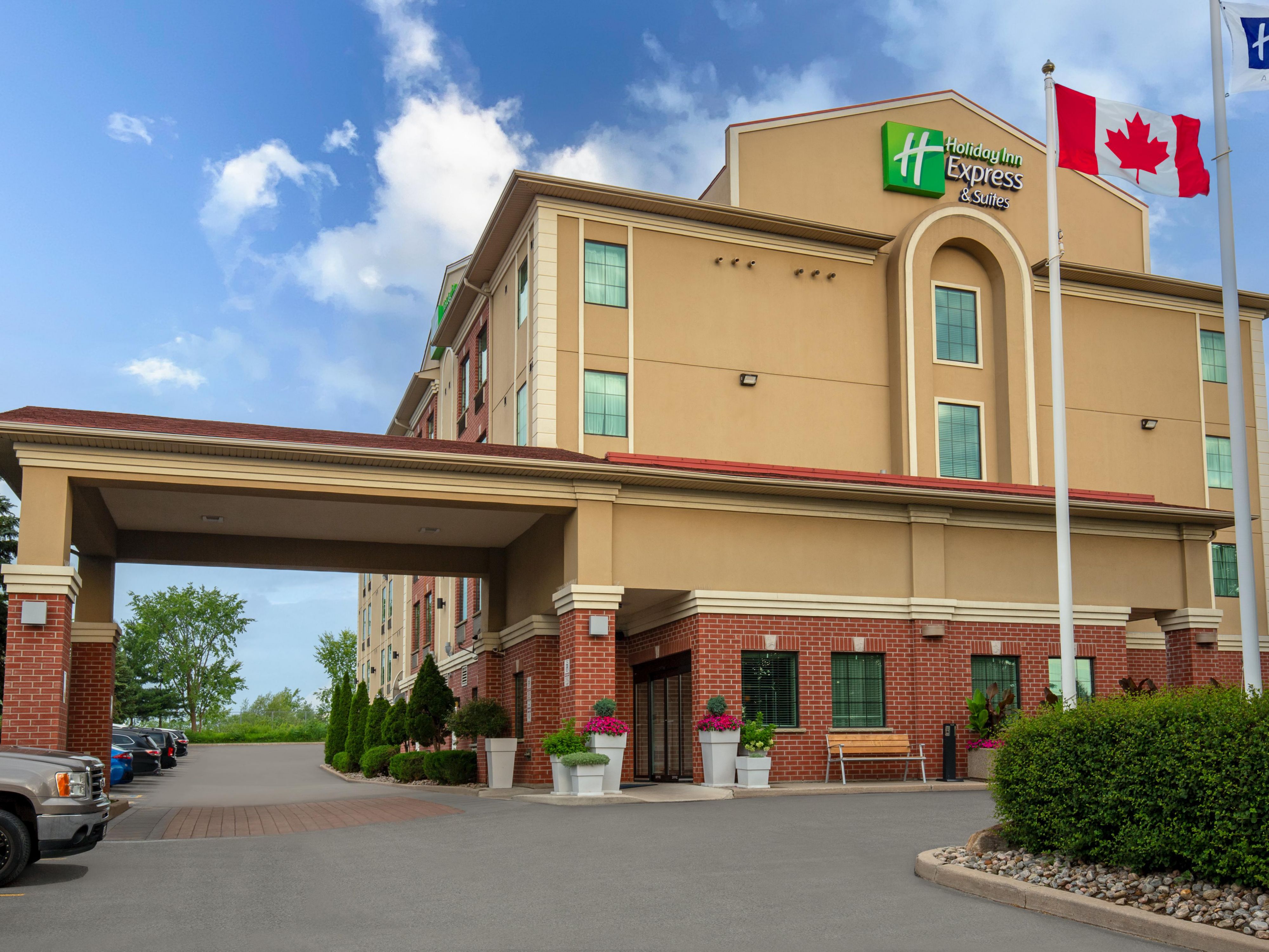 Holiday Inn Express & Suites Barrie - Barrie,