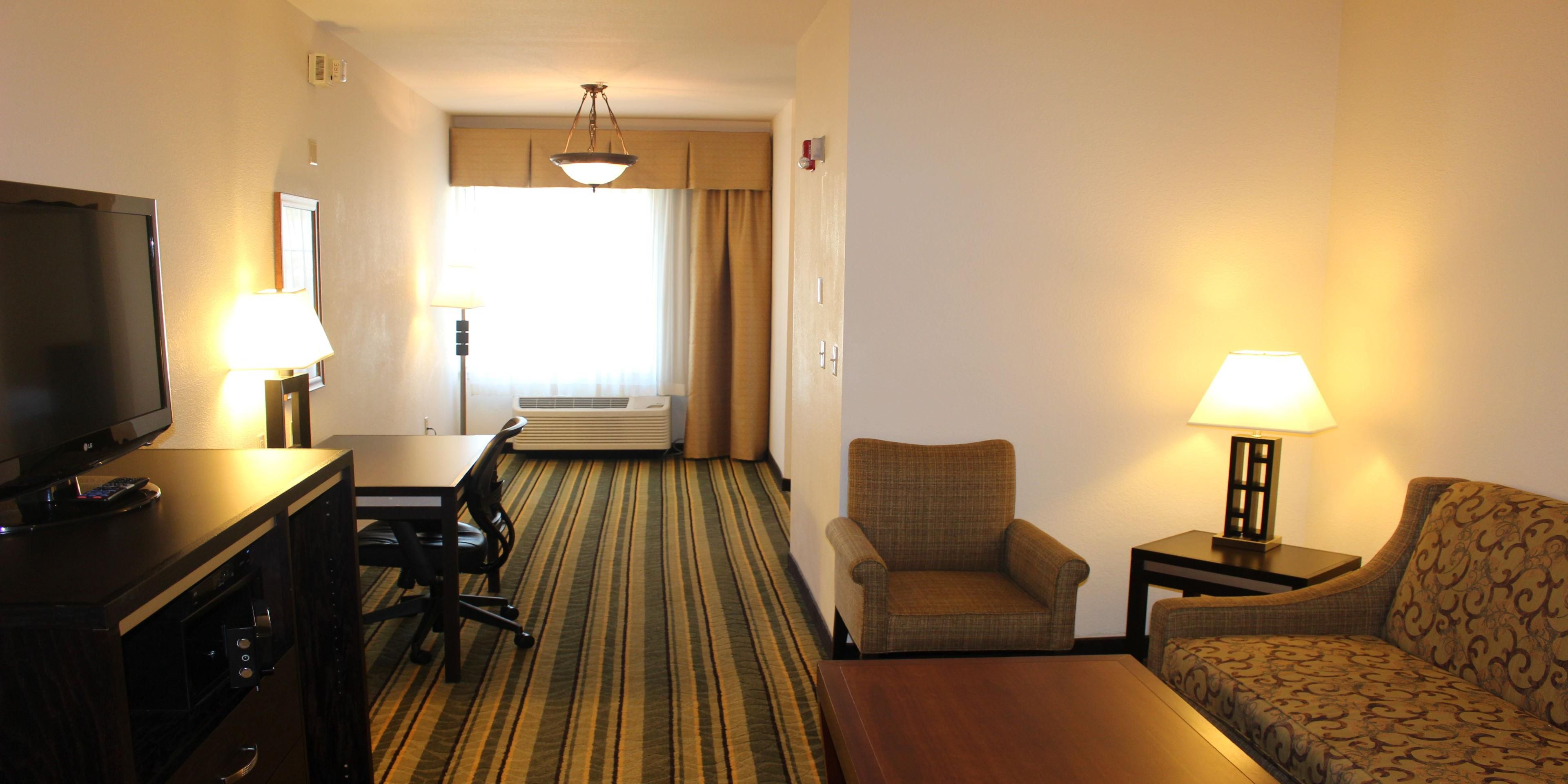 Rooms & Suites