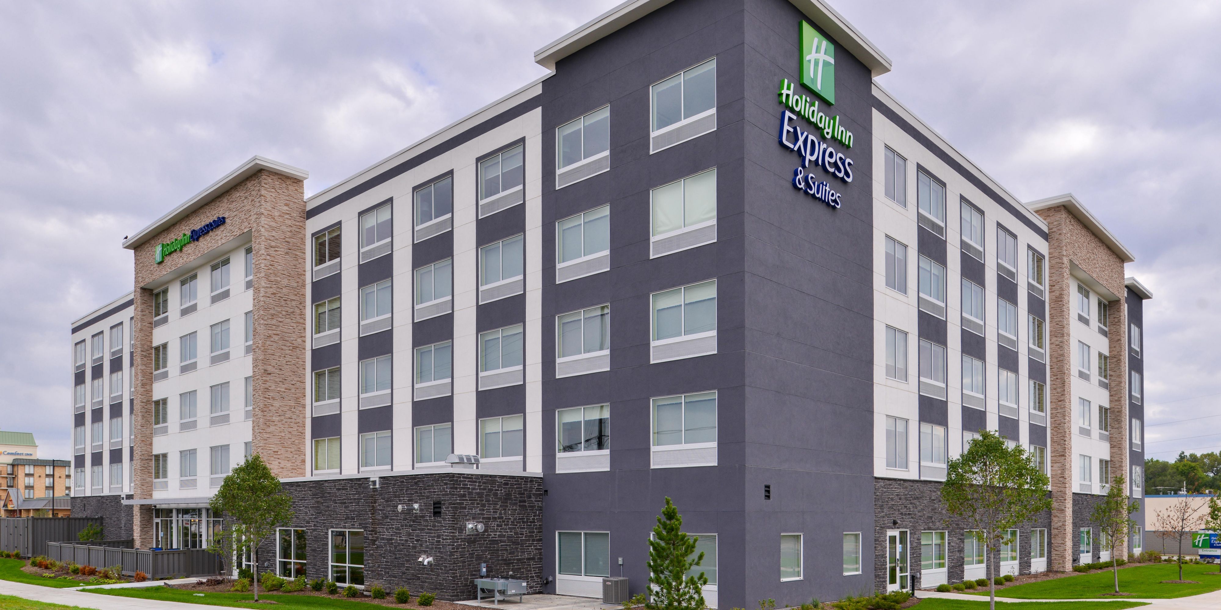 Holiday Inn Express & Suites Mall of America - MSP Airport Hotel by IHG