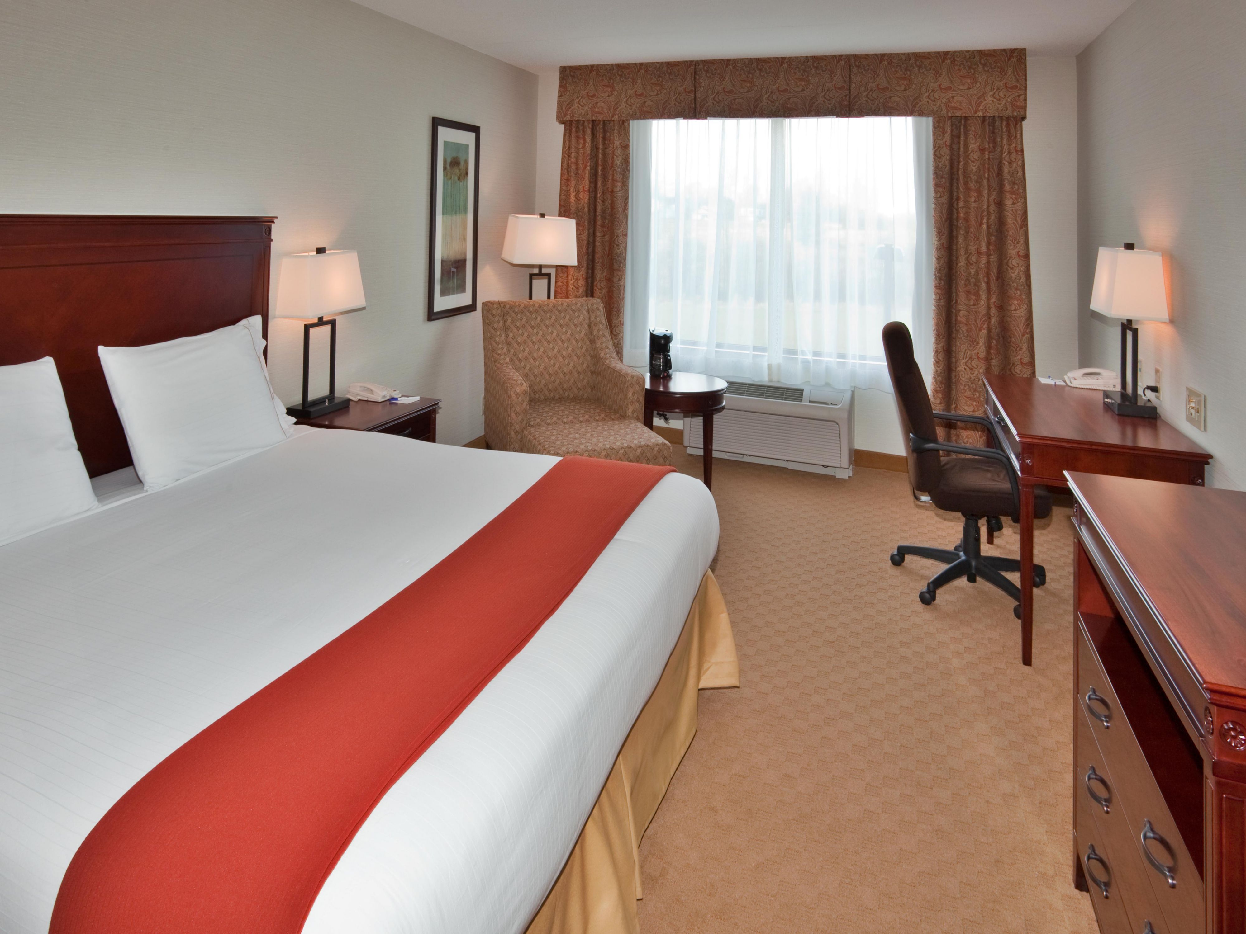 Rooms & Suites