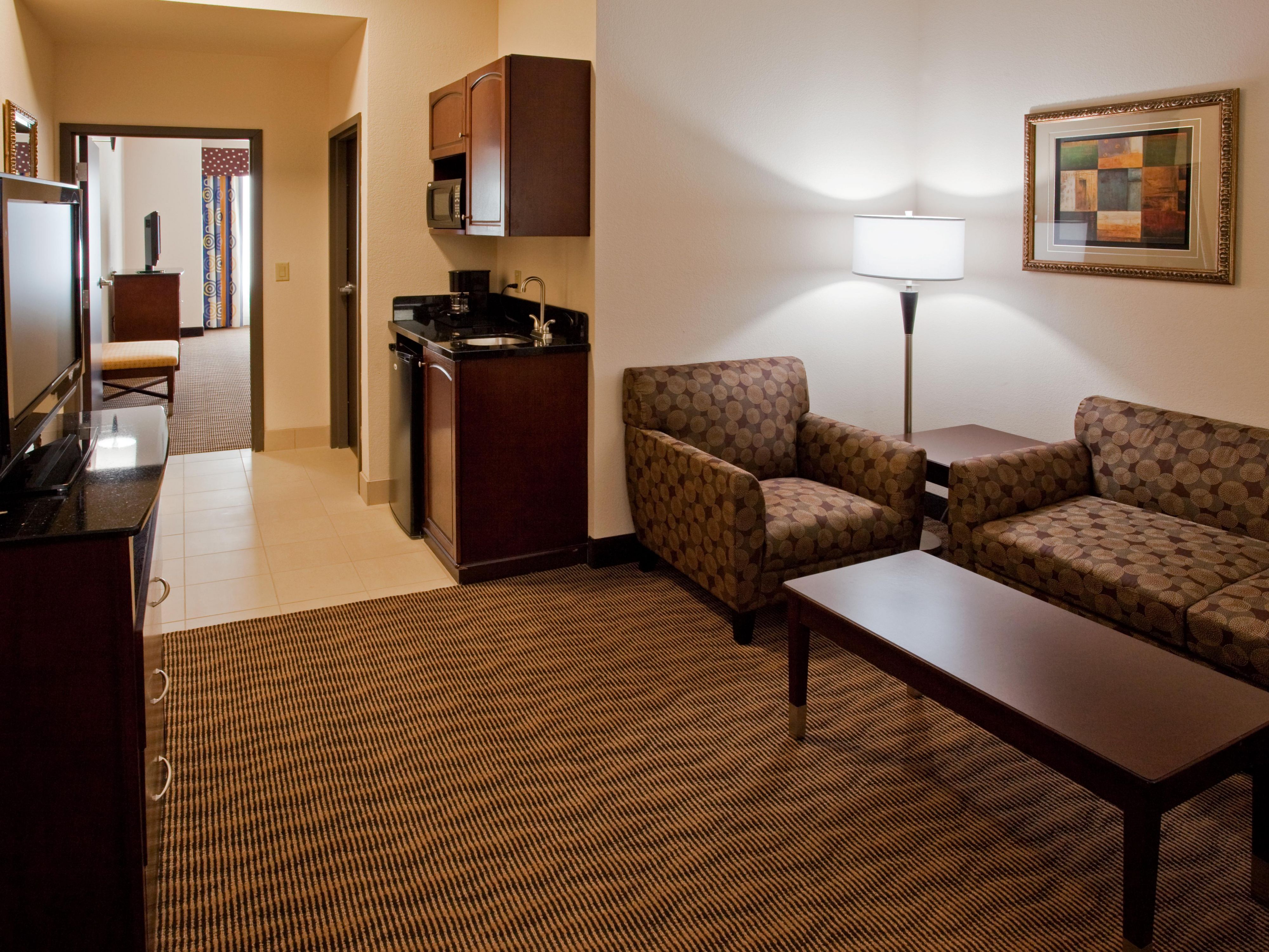 Rooms & Suites