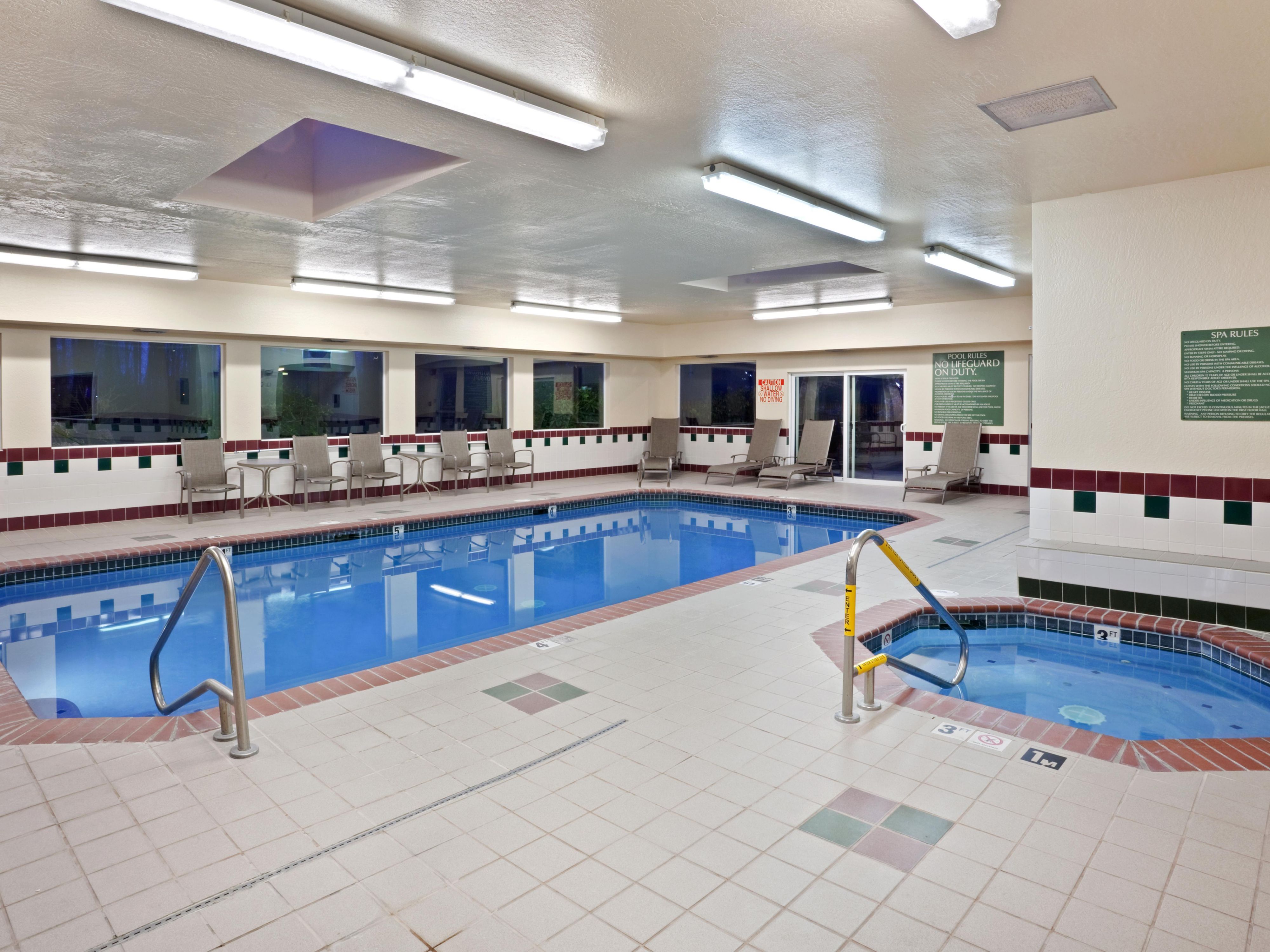 Holiday Inn Express & Suites Burlington - Burlington, United States