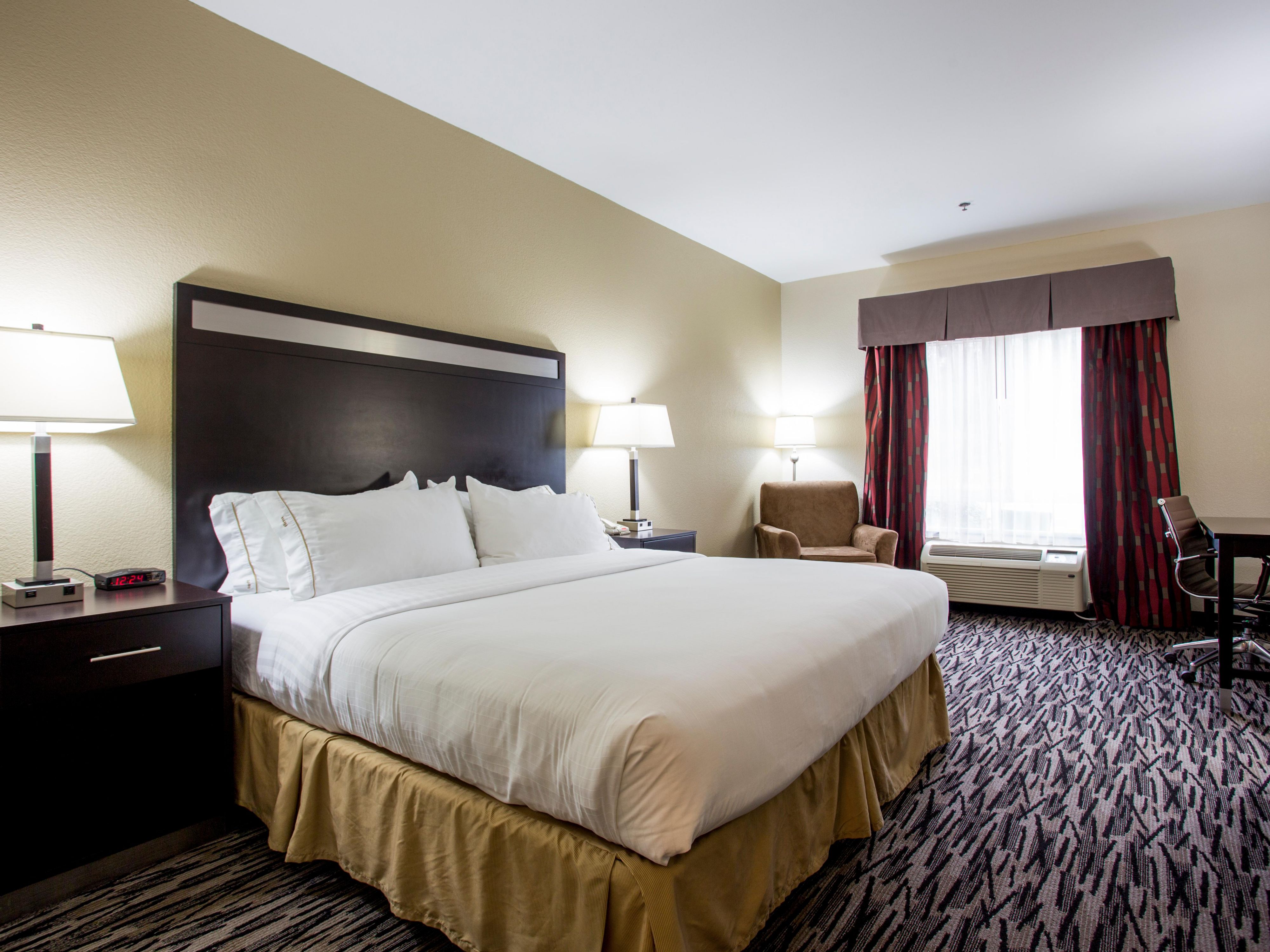 Holiday Inn Express & Suites Camden-I20 (Hwy 521) - Camden, United States