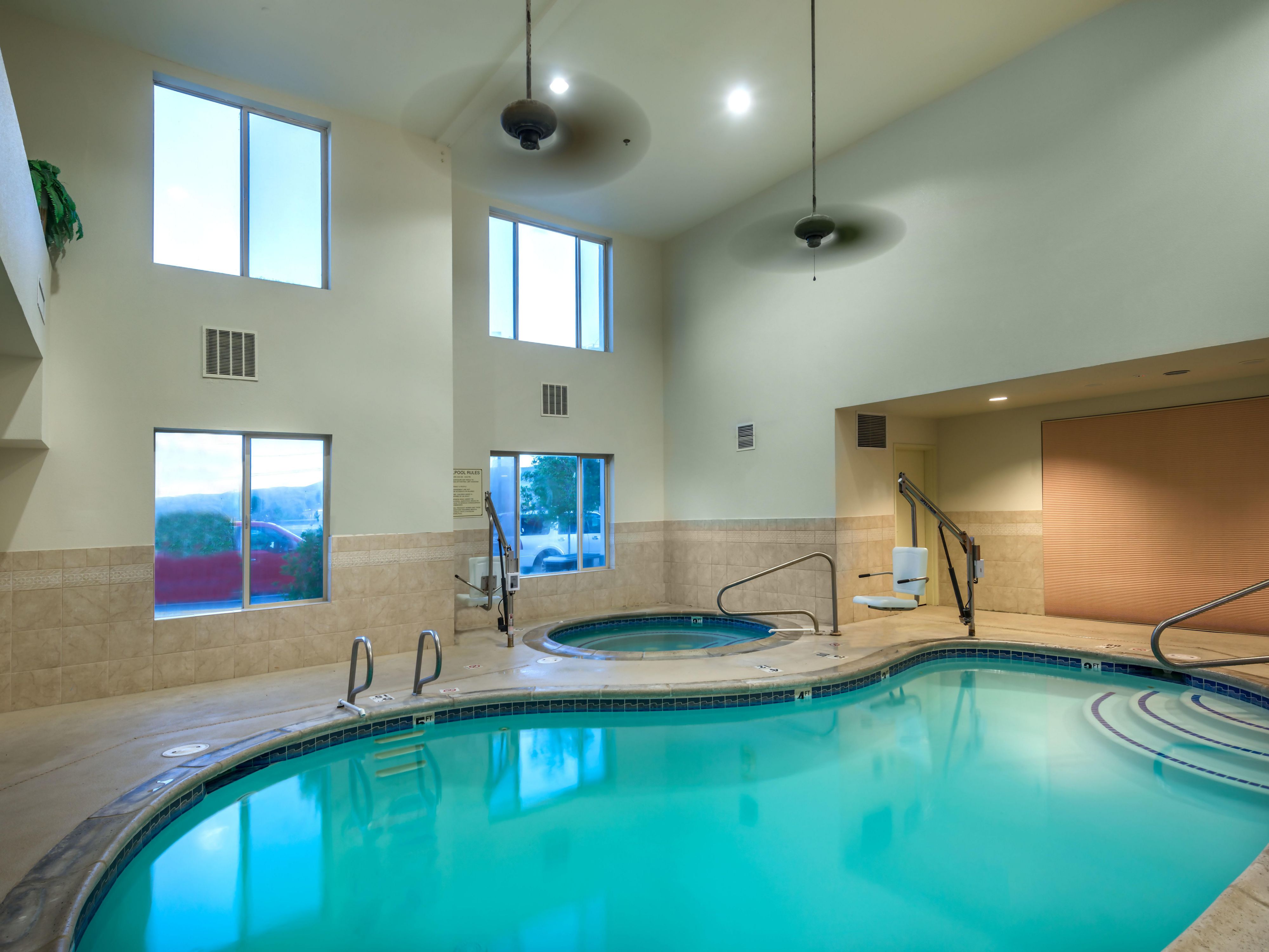 Carson City Hotel With Indoor Pool | Holiday Inn Express & Suites ...