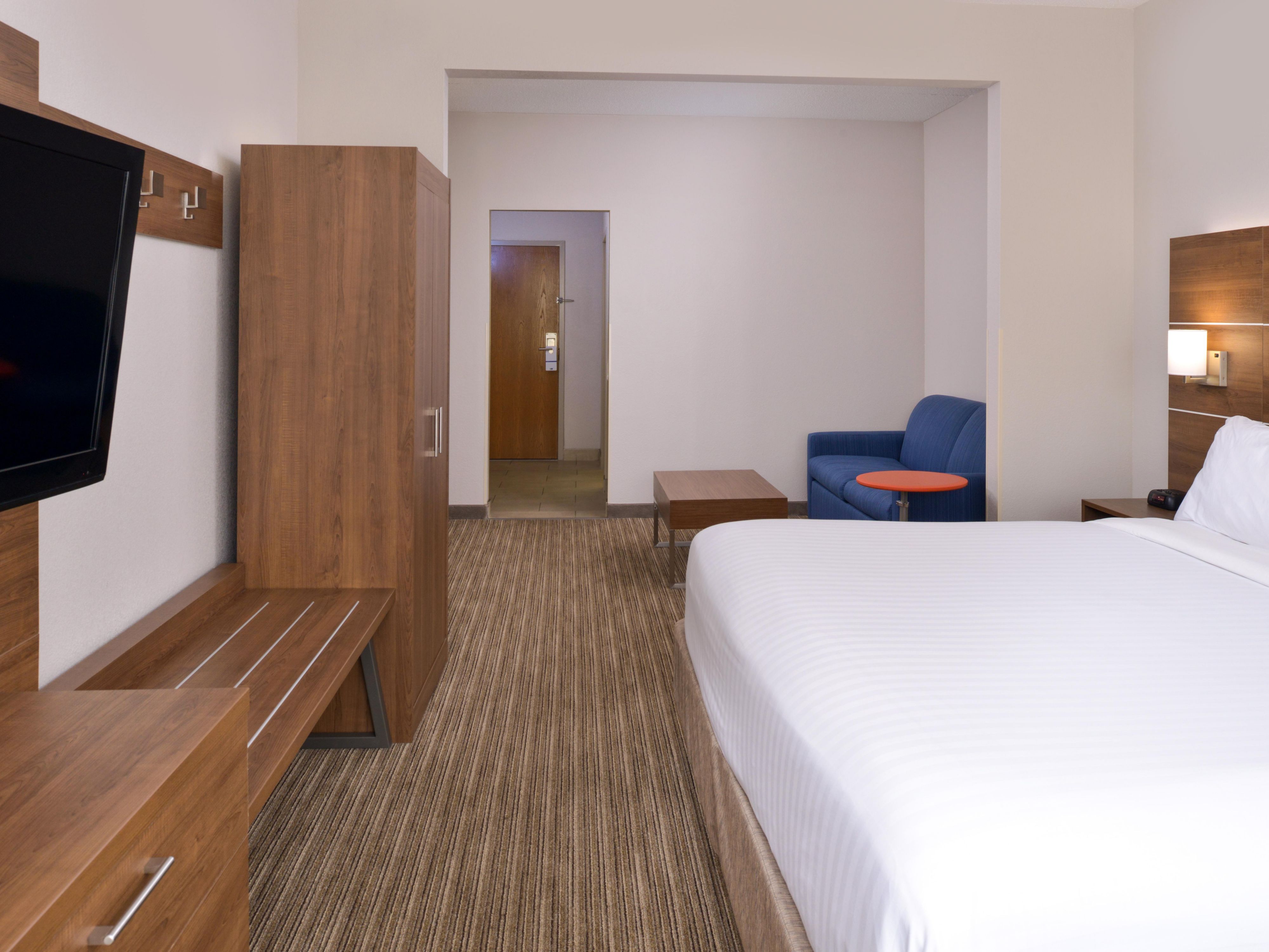 Rooms & Suites