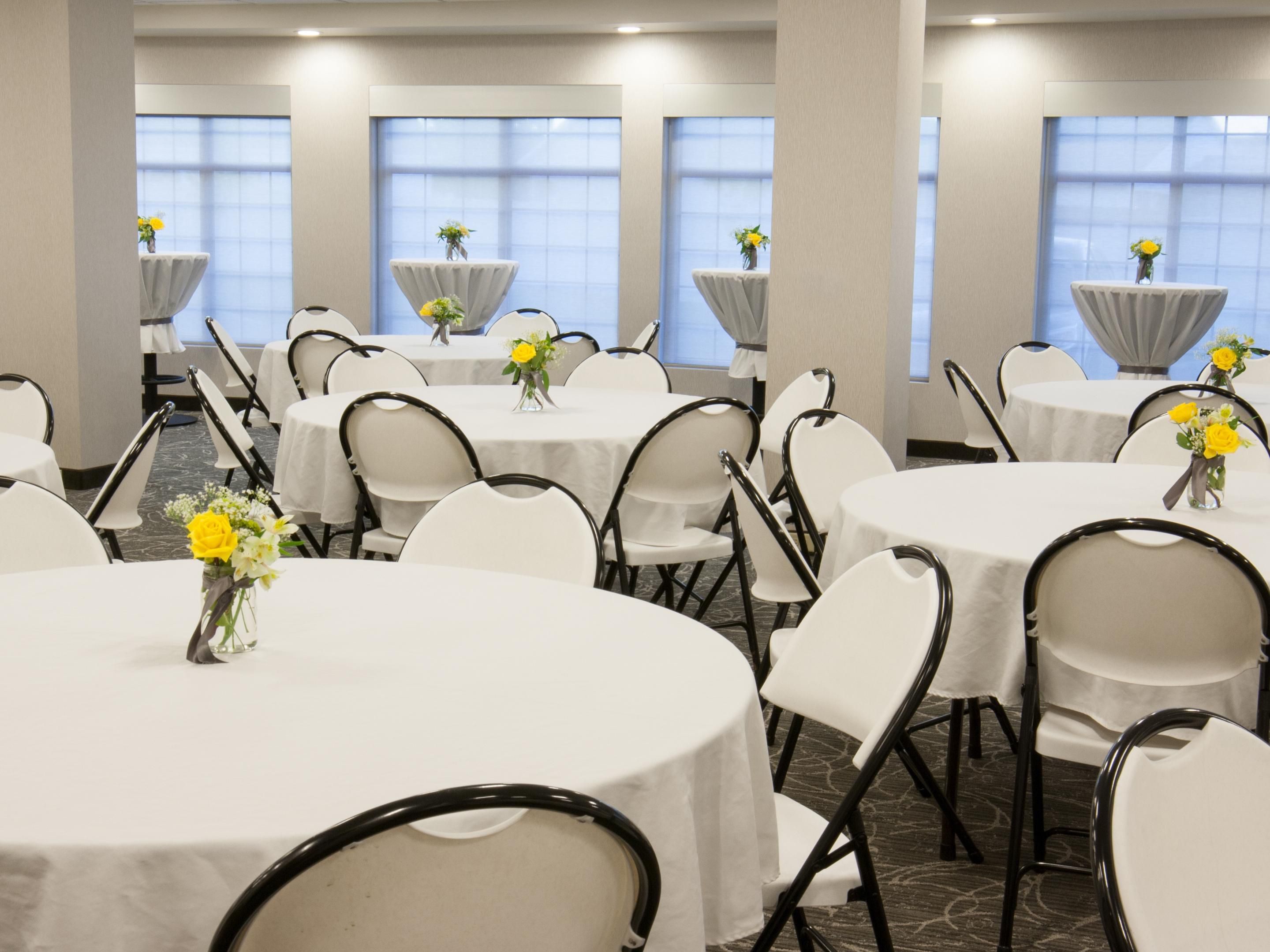 Hotels in Cheney, WA | Holiday Inn Express & Suites Cheney