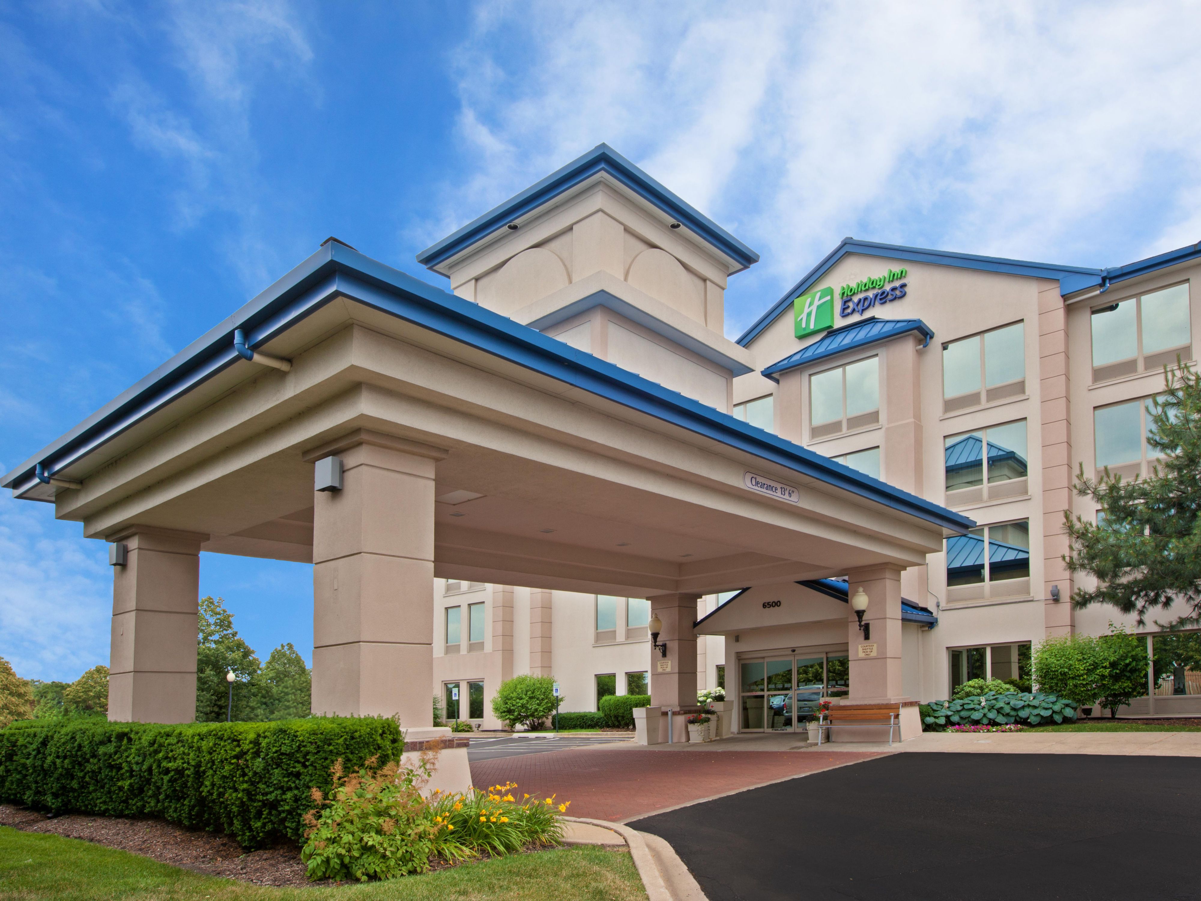 Hotels near Midway Airport | Holiday Inn Express & Suites Chicago ...