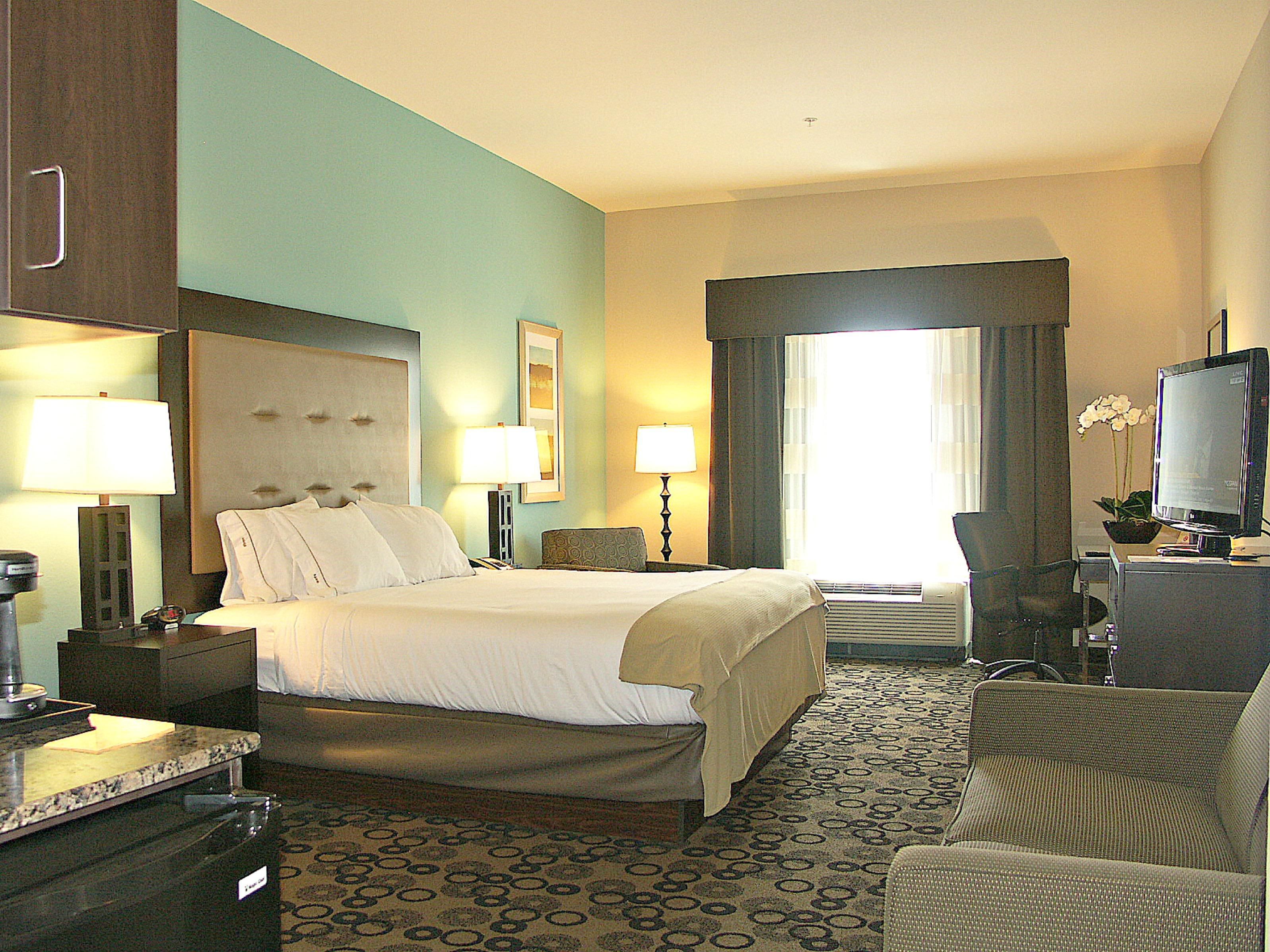 Rooms & Suites