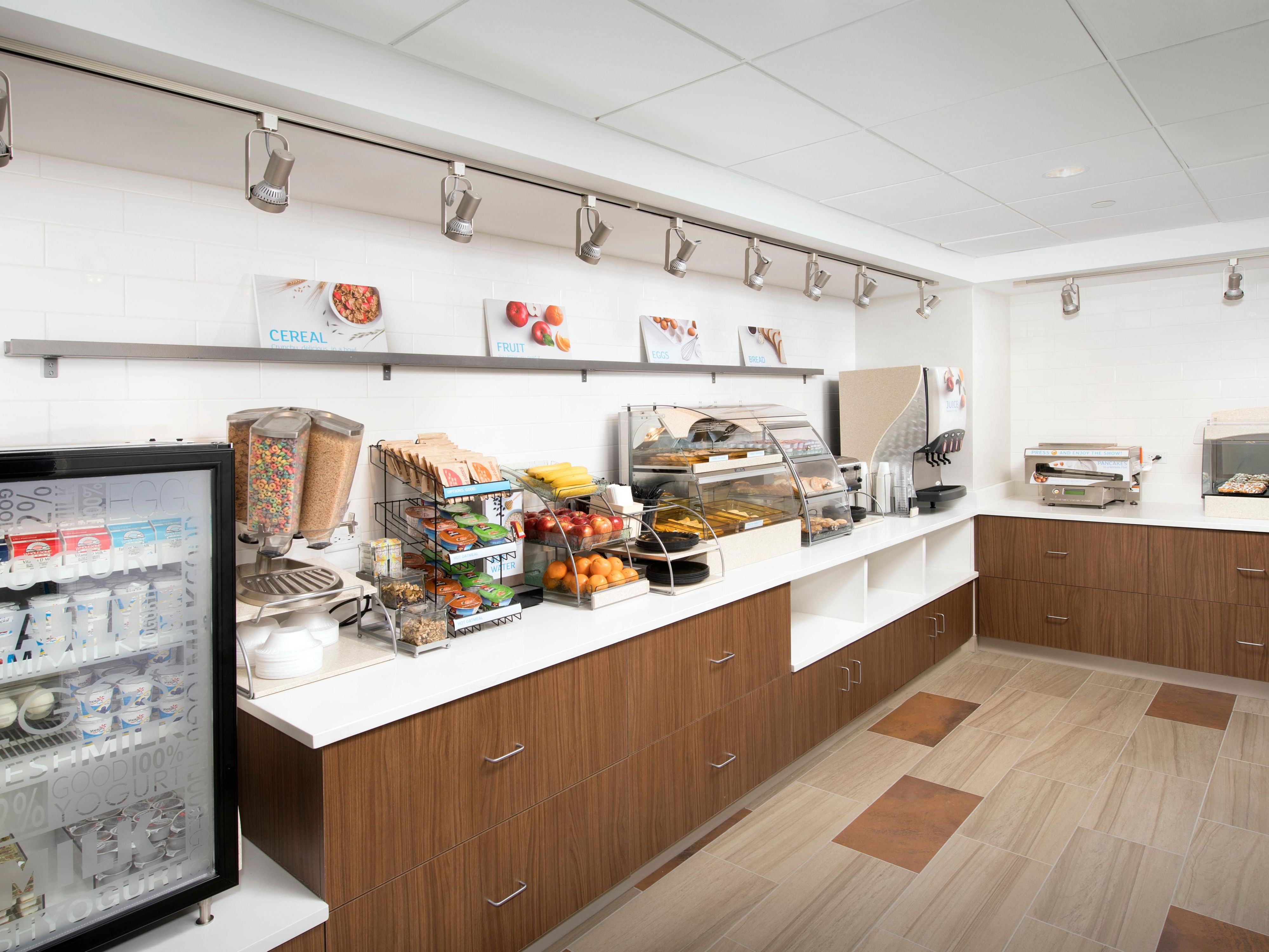 College Park Hotel | Holiday Inn Express & Suites College Park ...