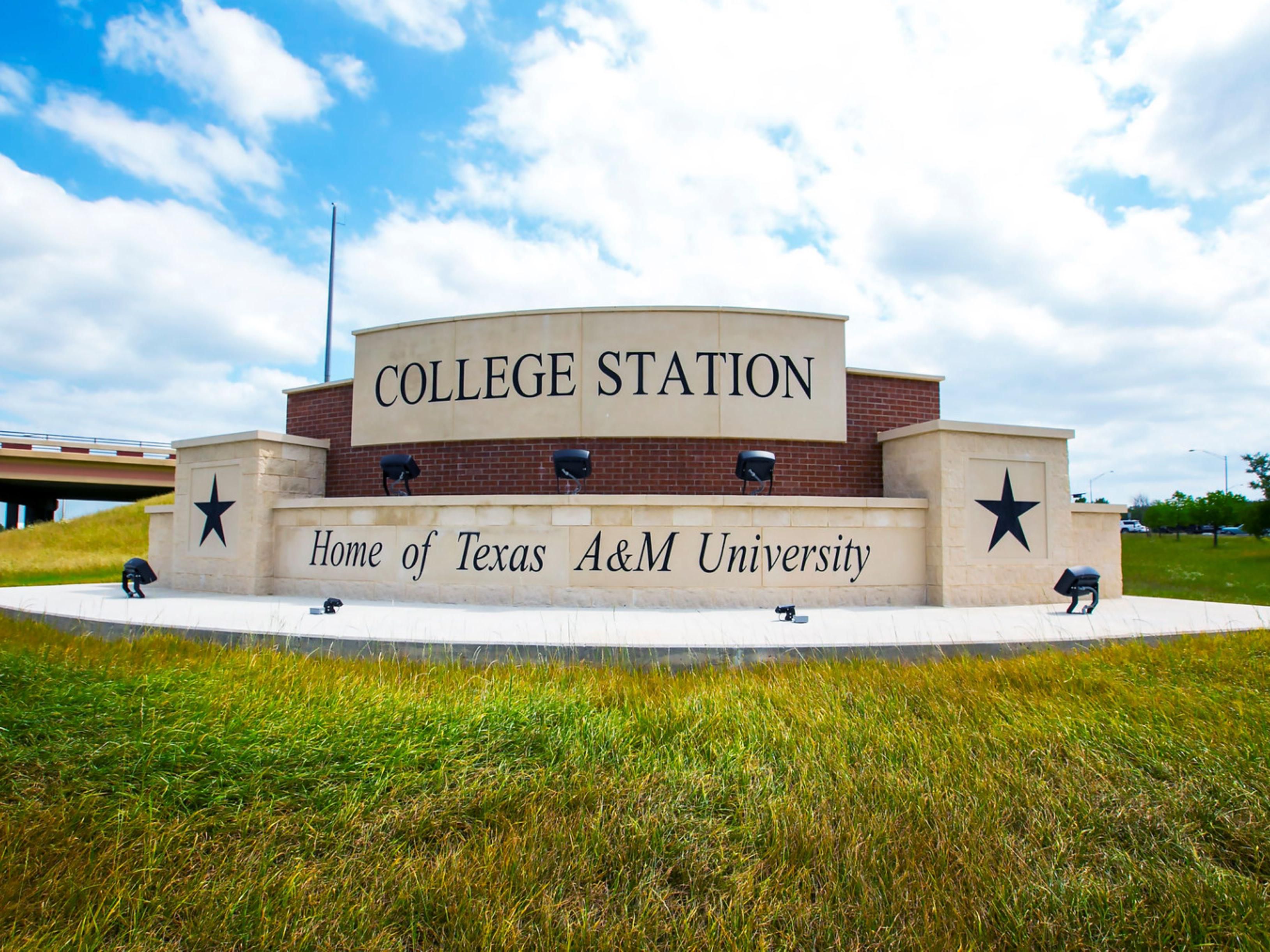 College Station Hotel | Holiday Inn Express & Suites College Station