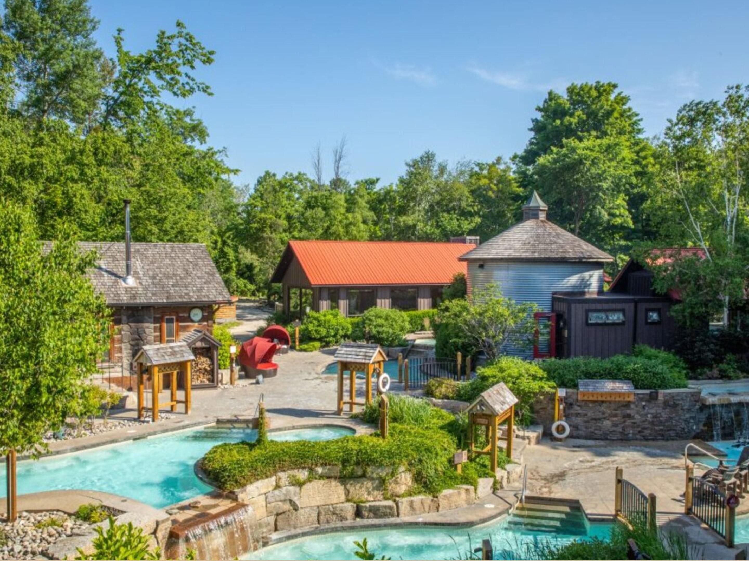 Holiday Inn Express & Suites Collingwood - Collingwood,