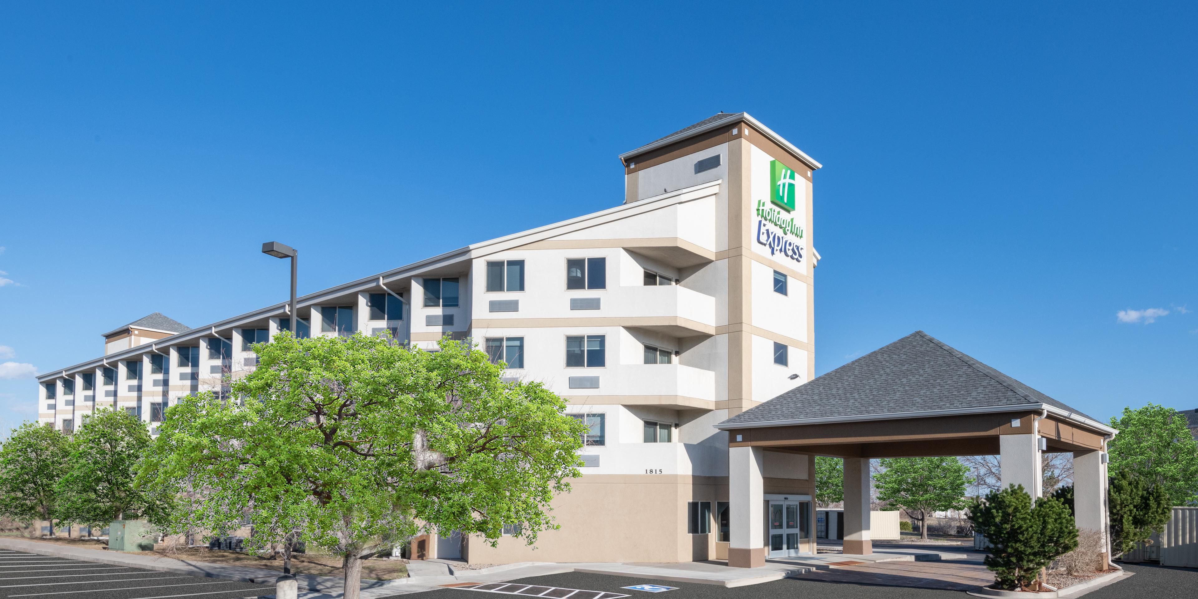 Hotels Near Colorado Springs Airport | Holiday Inn Express Colorado ...