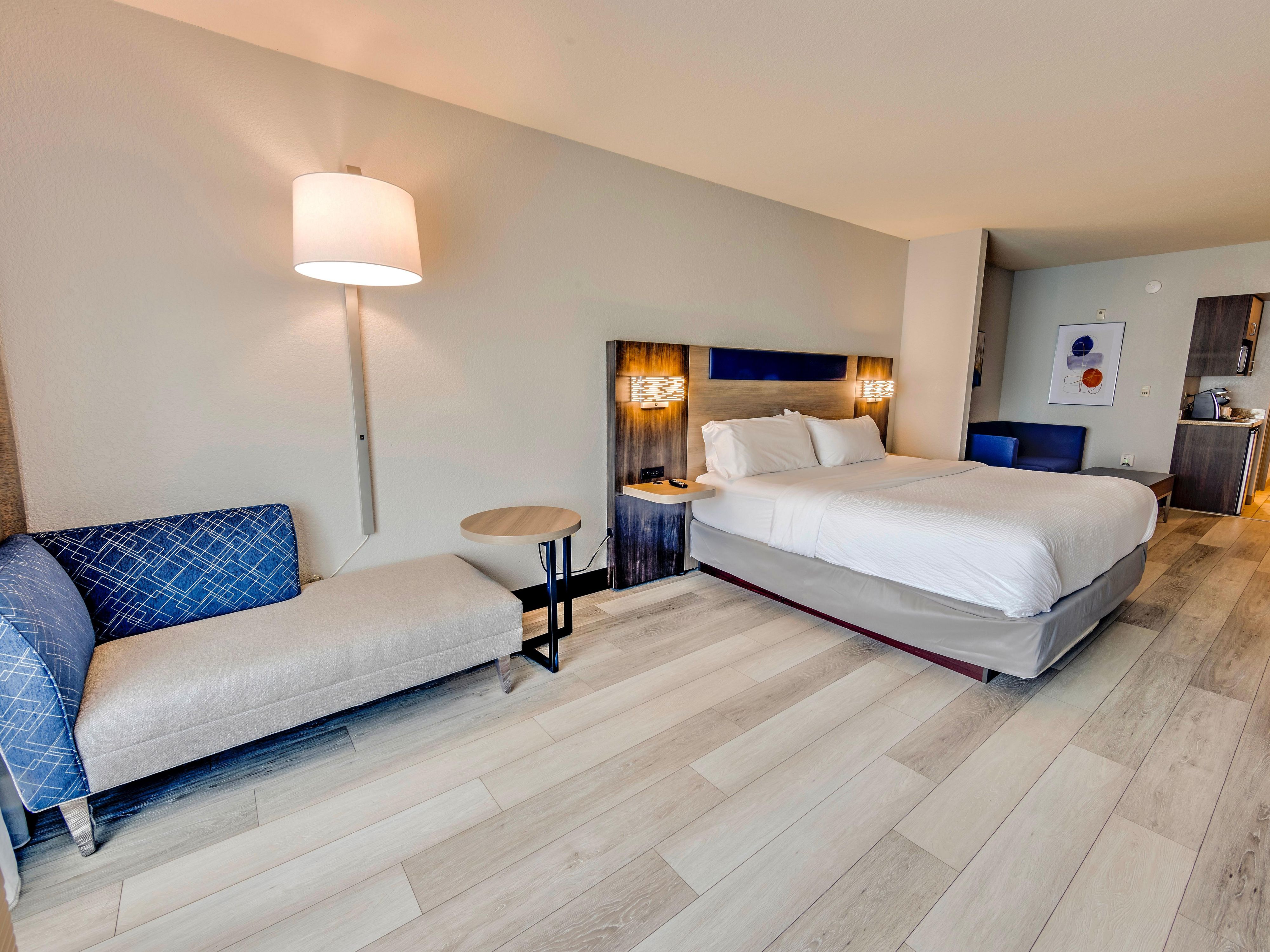 Hotel in Columbus, Ohio near OSU | Holiday Inn Express & Suites ...