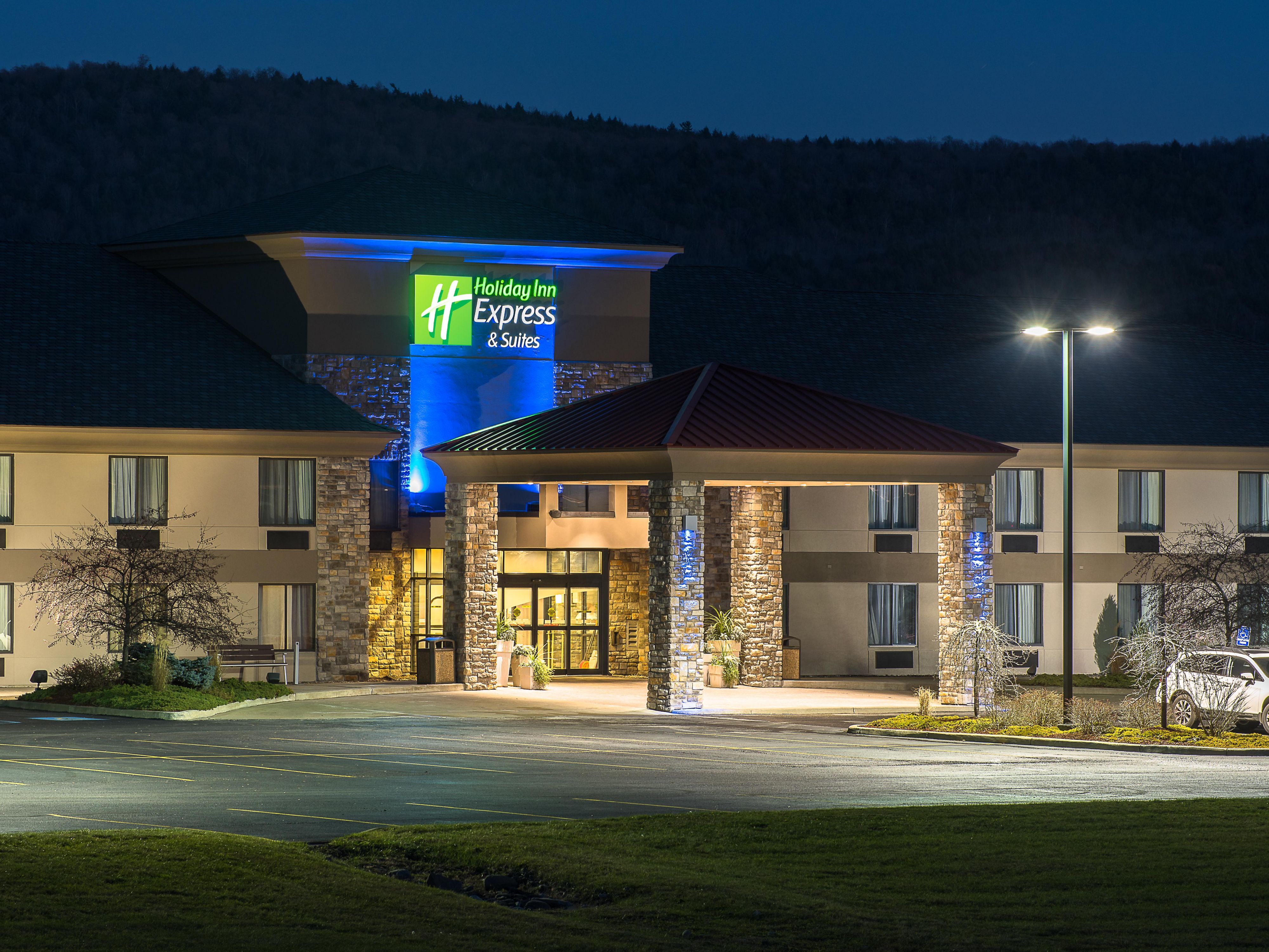 Affordable Cooperstown, NY Hotels | Holiday Inn Express & Suites ...