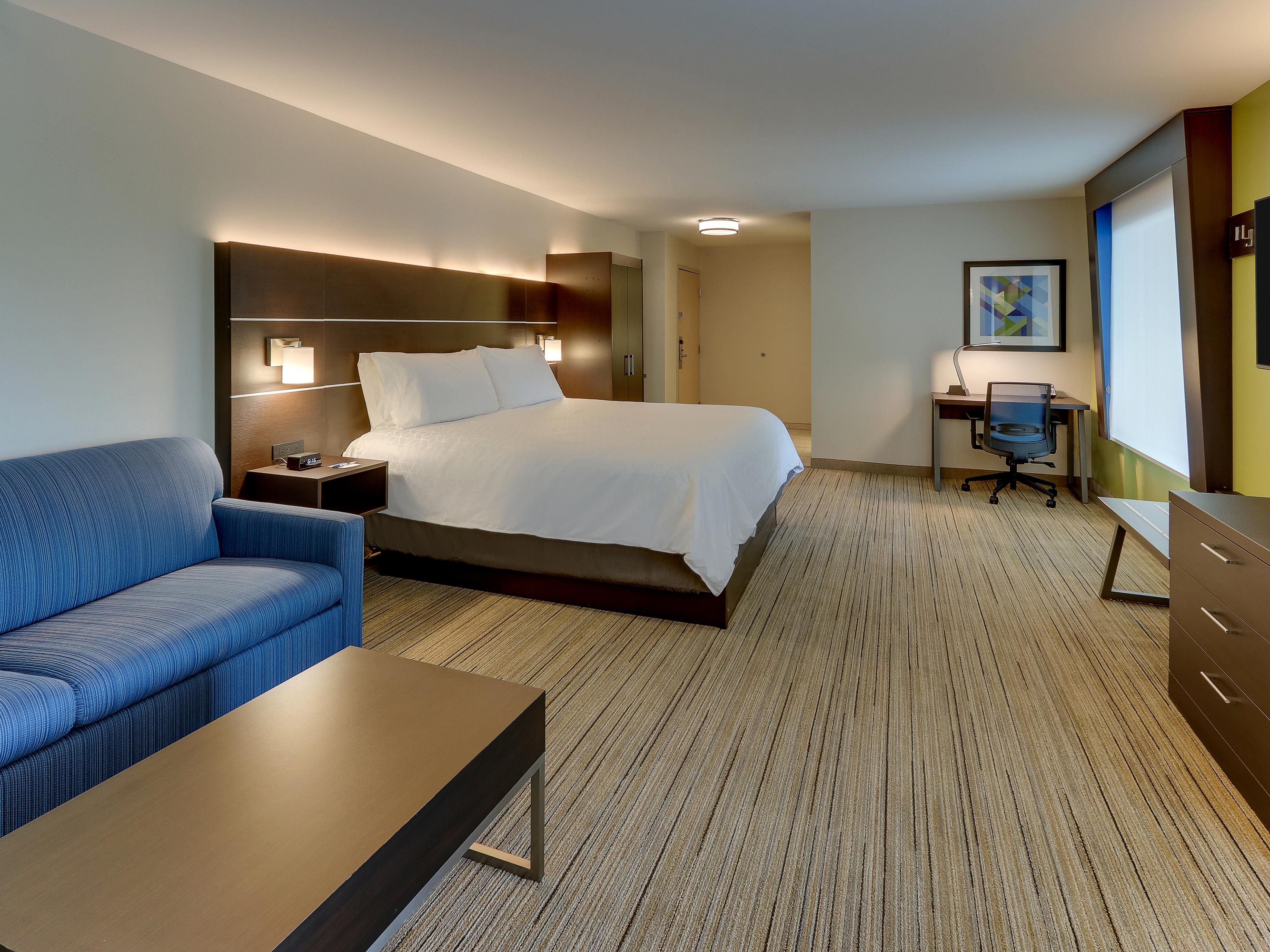Holiday Inn Express & Suites Corbin Guest Room & Suite Options