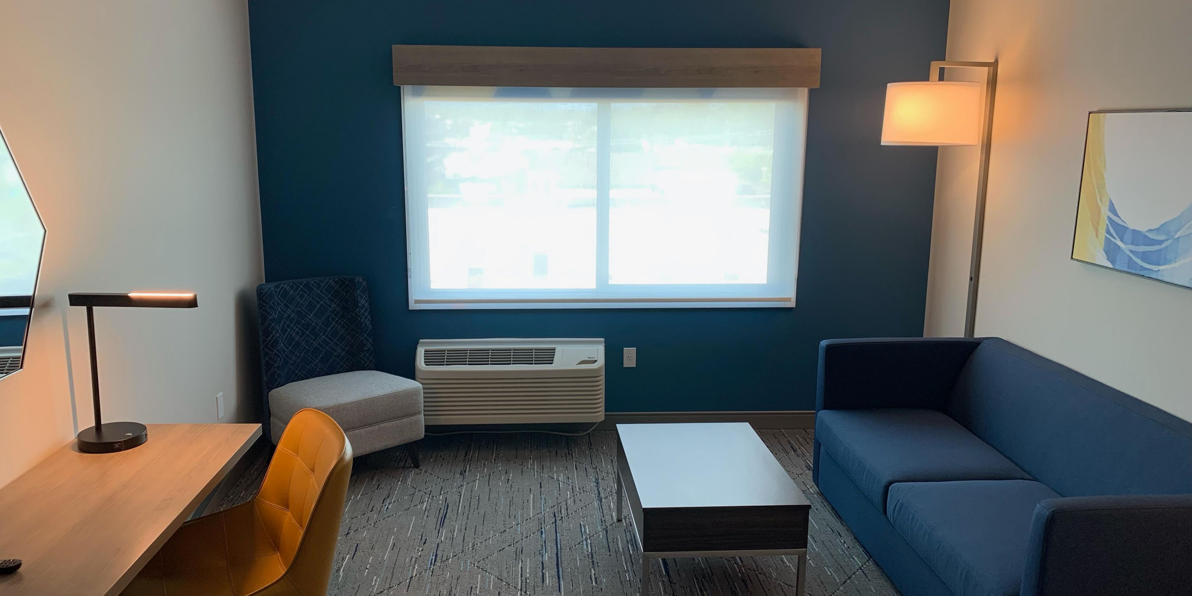 Holiday Inn Express & Suites Courtenay - Comox Guest Room & Suite Options