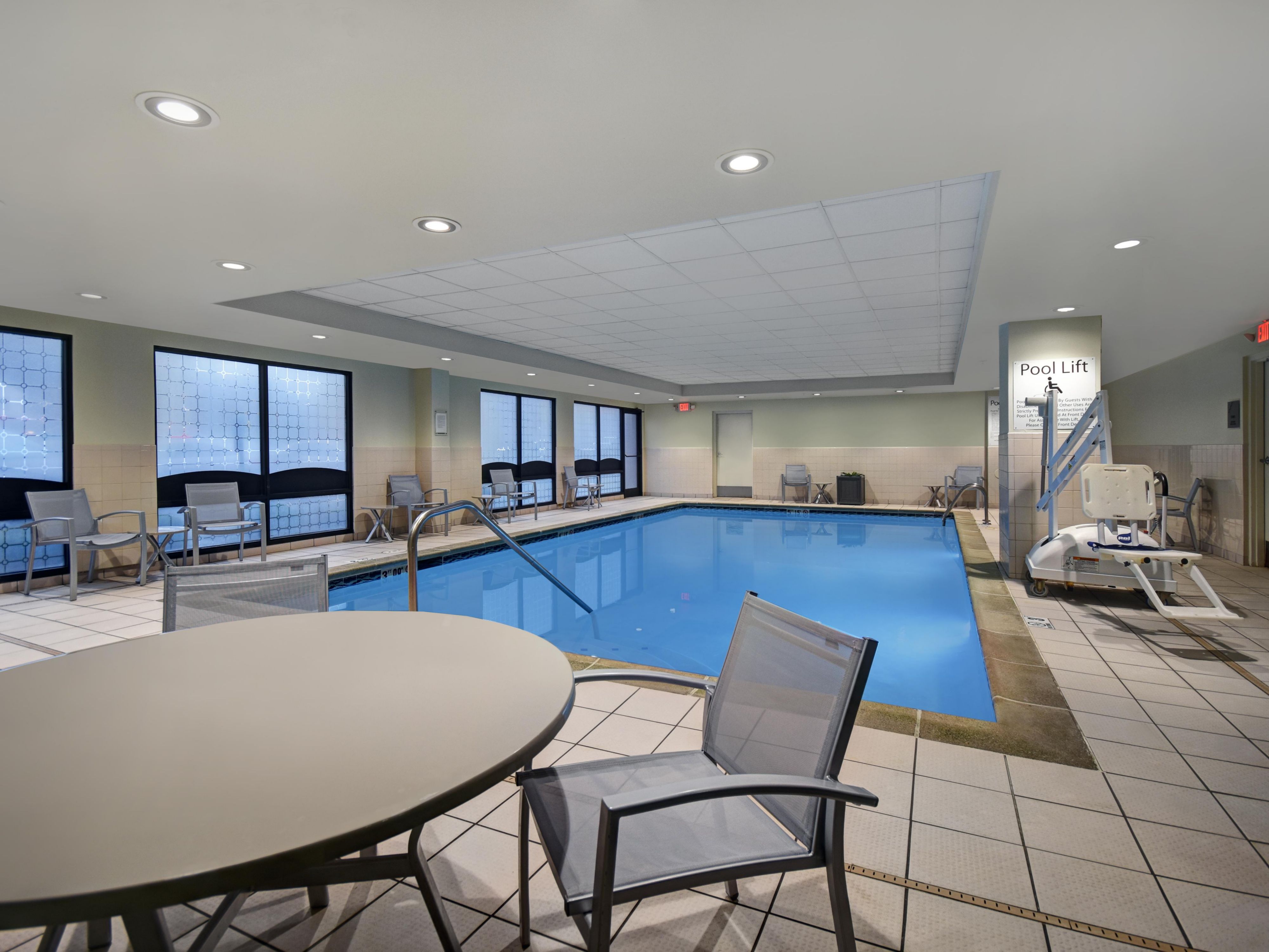 Holiday Inn Express & Suites Cincinnati Riverfront, an IHG Hotel